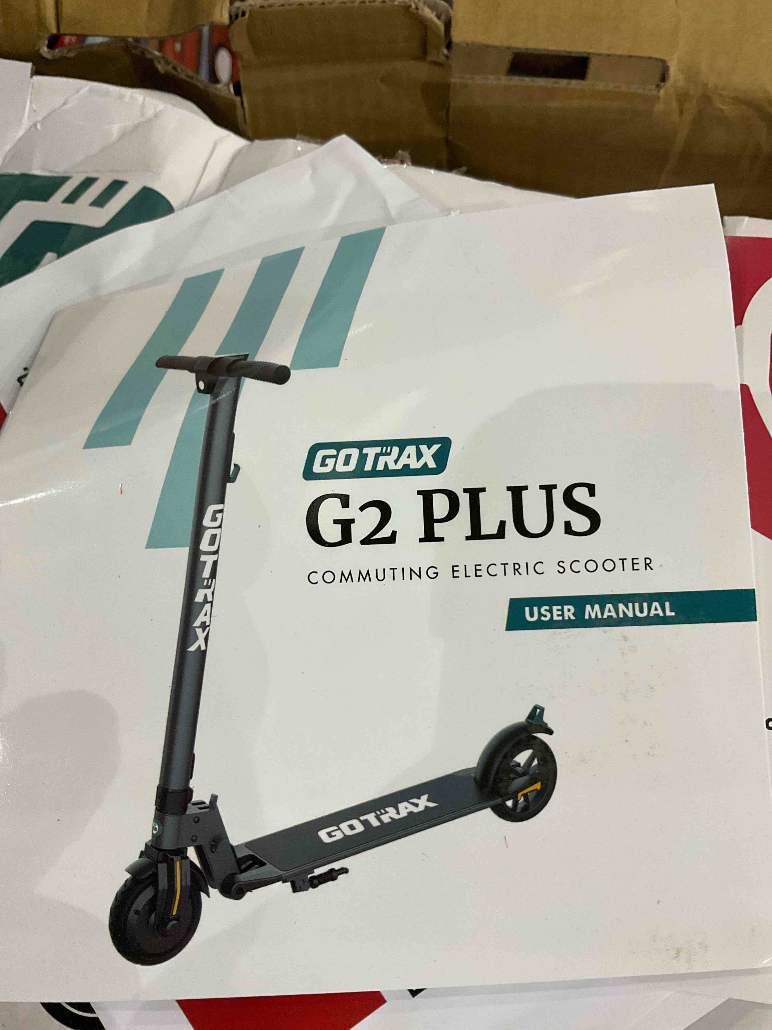 GO TRAX G2 PLUS COMMUTING ELECTRIC SCOOTER