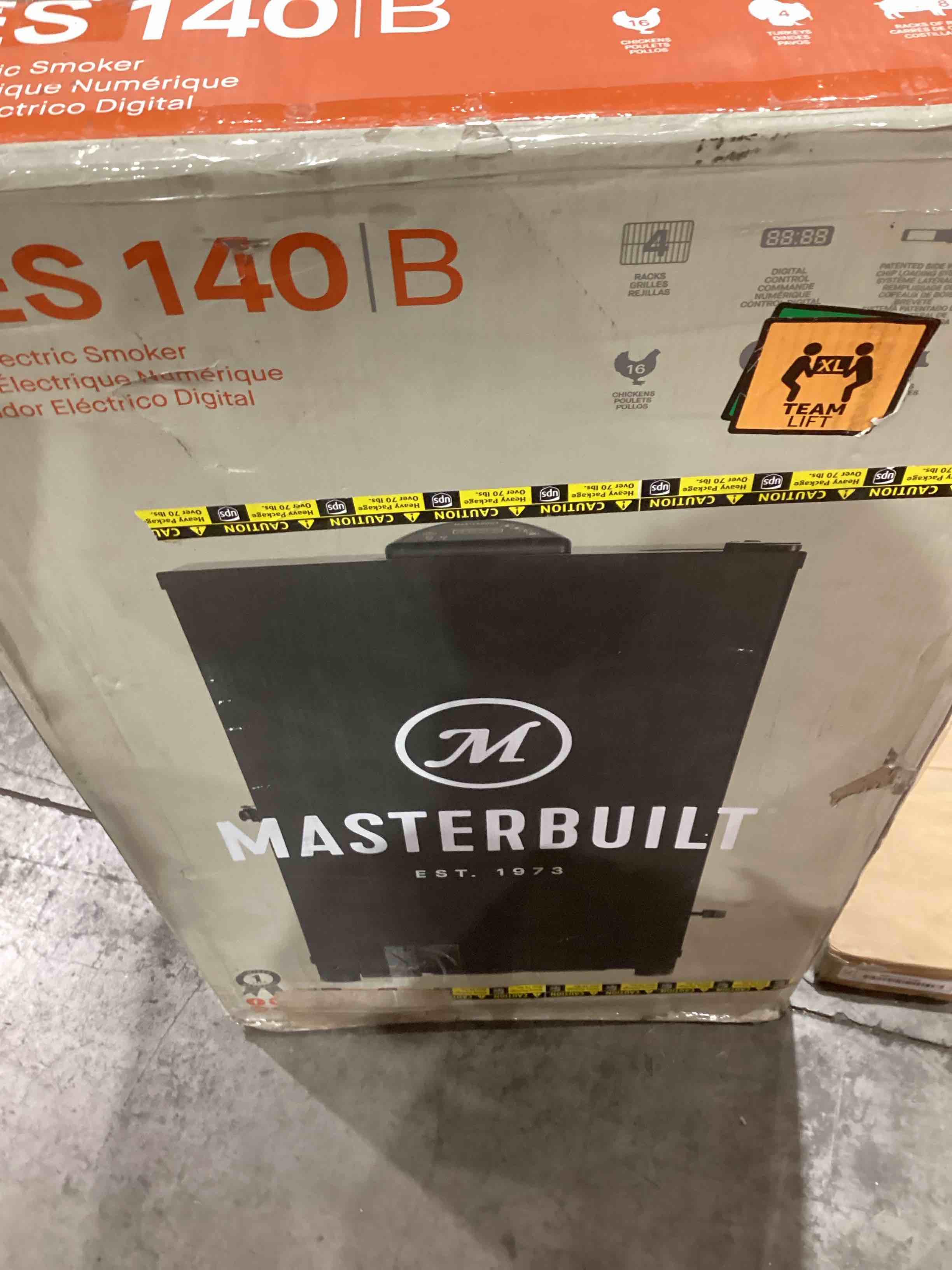 Masterbuilt® 40-inch Digital Electric Vertical BBQ Smoker with Side ...