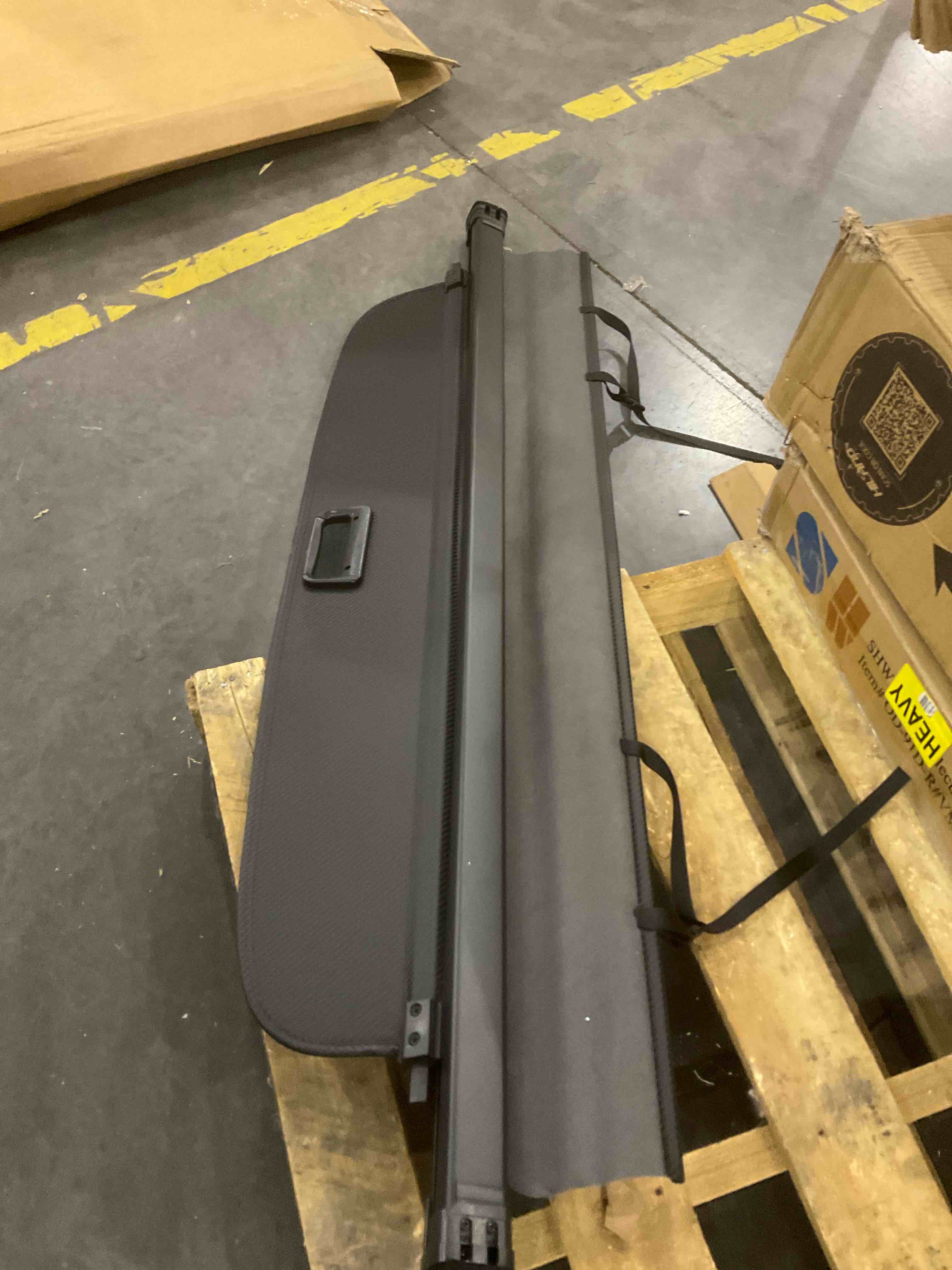 Retractable Cargo Privacy Cover