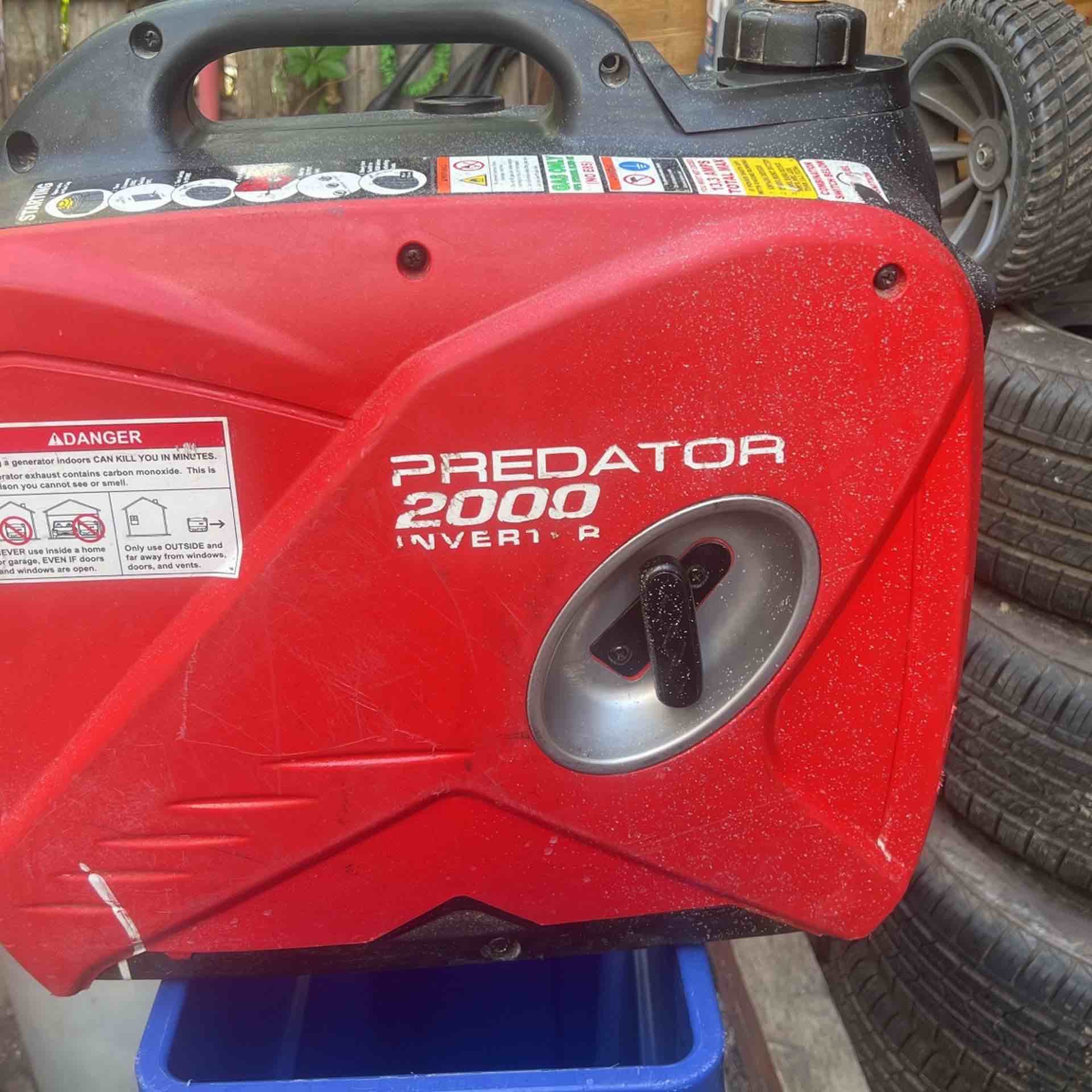 PREDATOR 2000 INVERTER GENERATOR WORKS GREAT JUST MISSING SIDE COVER