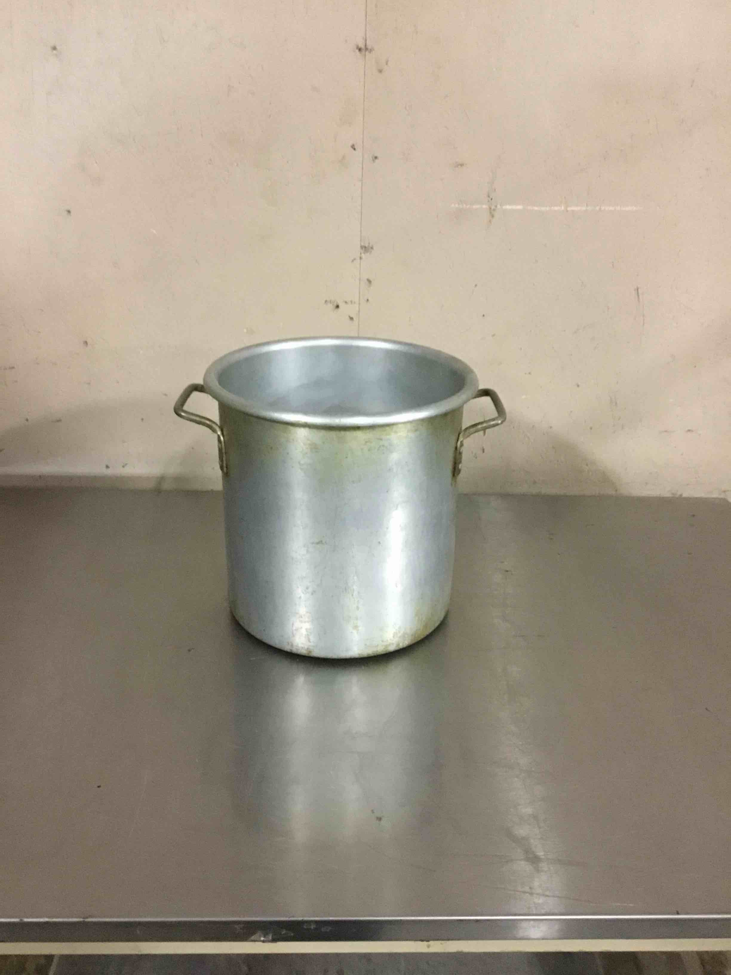 ALUMINIUM STOCK POT