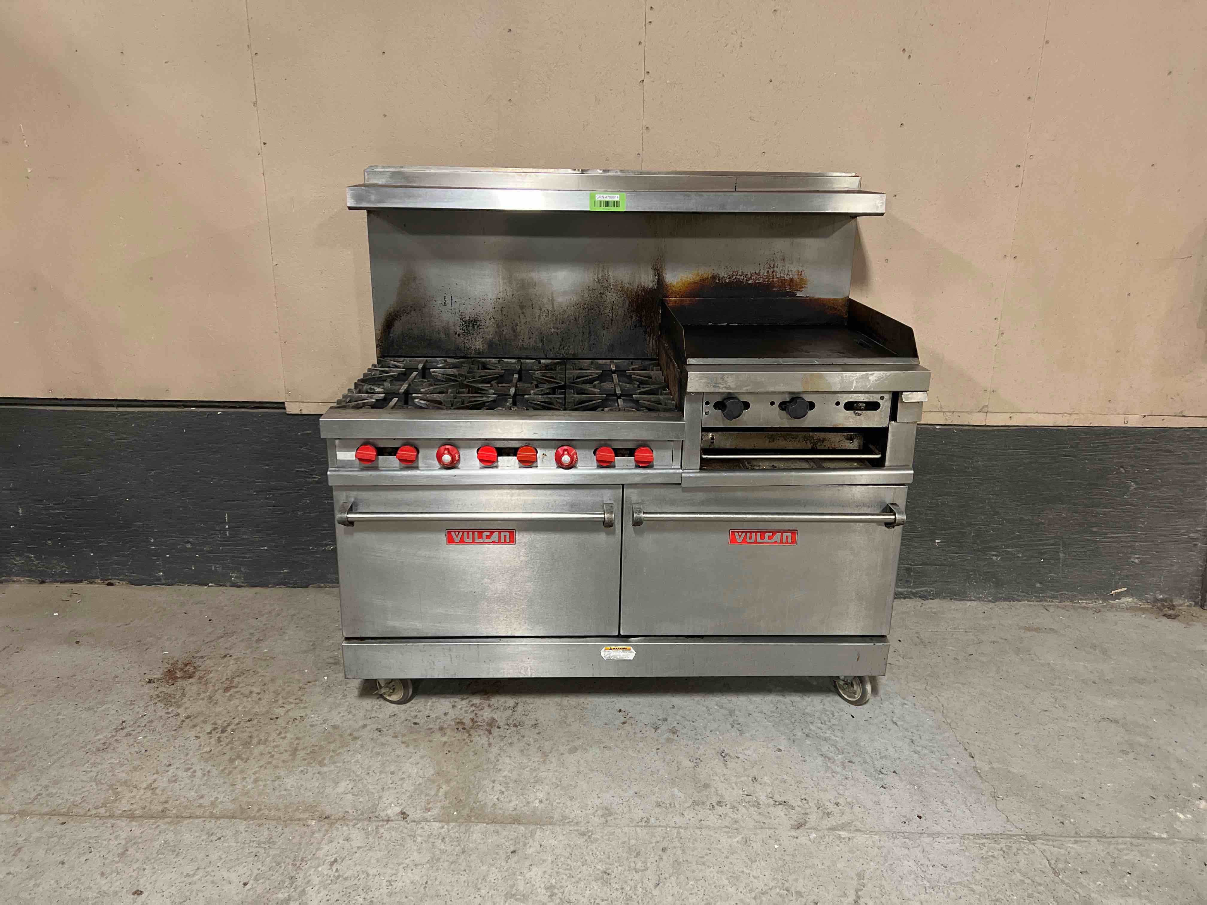 VULCAN NATURAL GAS SIX BURNER RANGE WITH 24 INCH RIGHT SIDE GRIDDLE ...