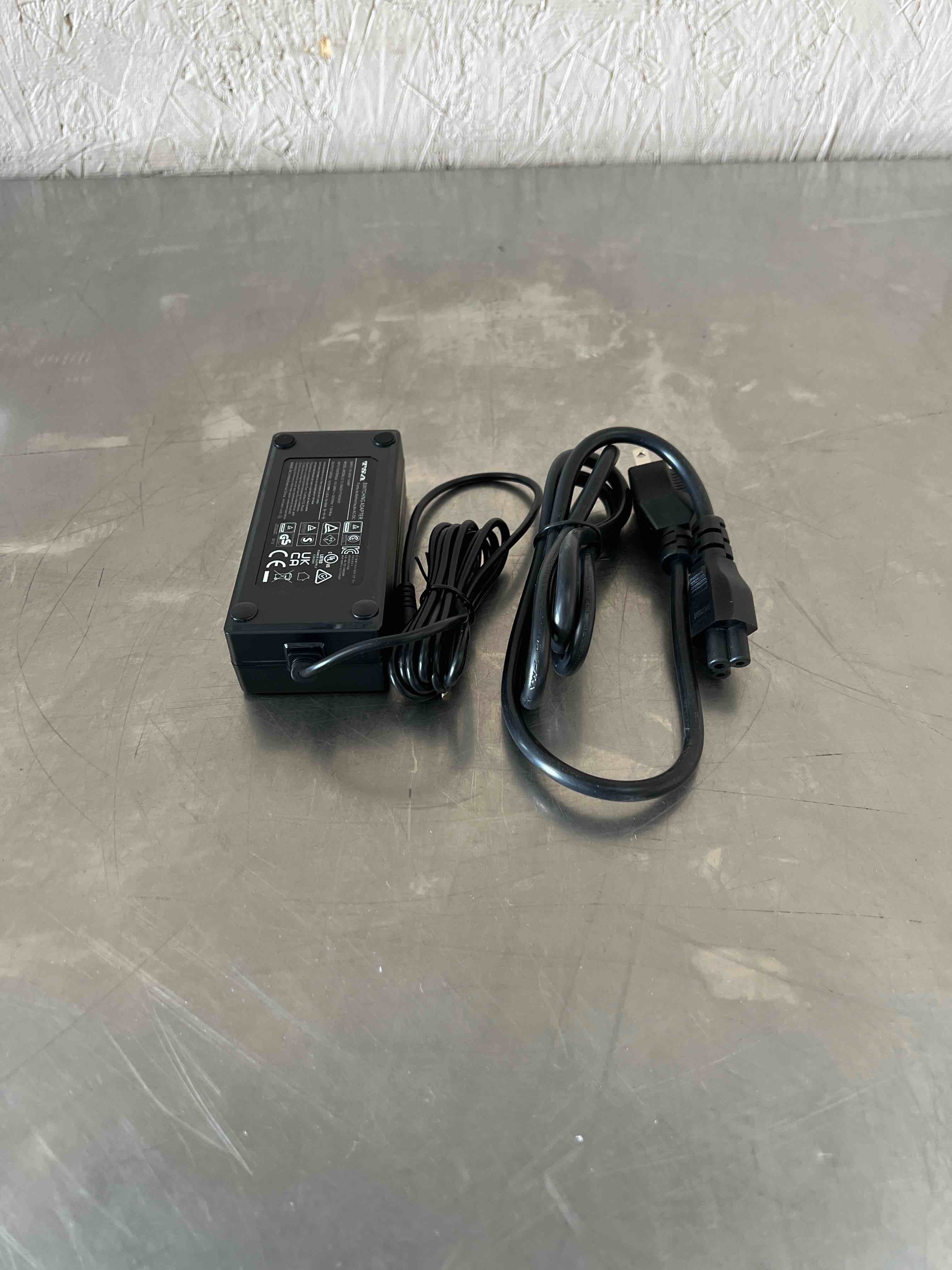 YUNO TANGENT POWER CORD