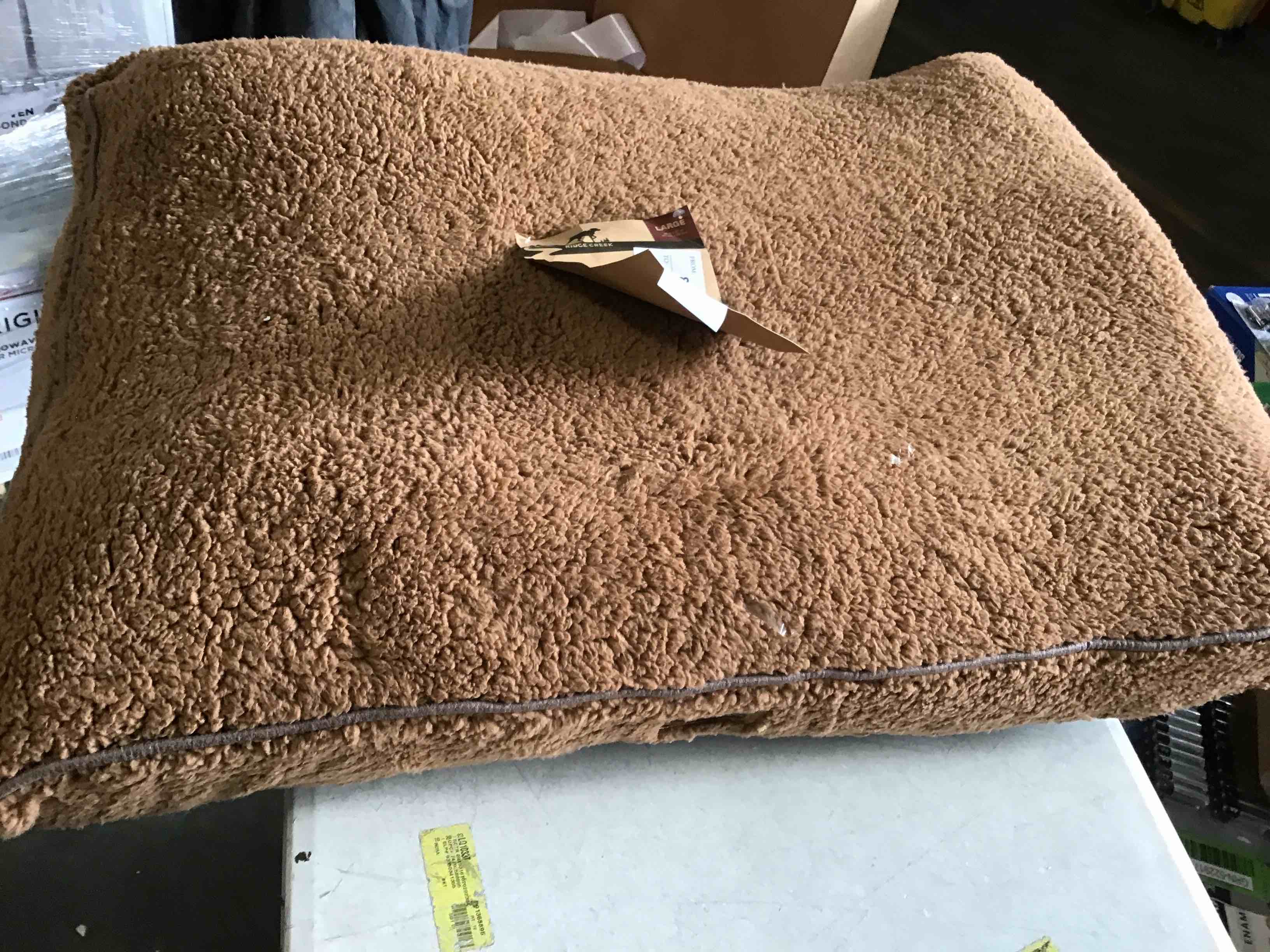 Ridge Creek Plush Lounger Dog Bed, 27" x 36"