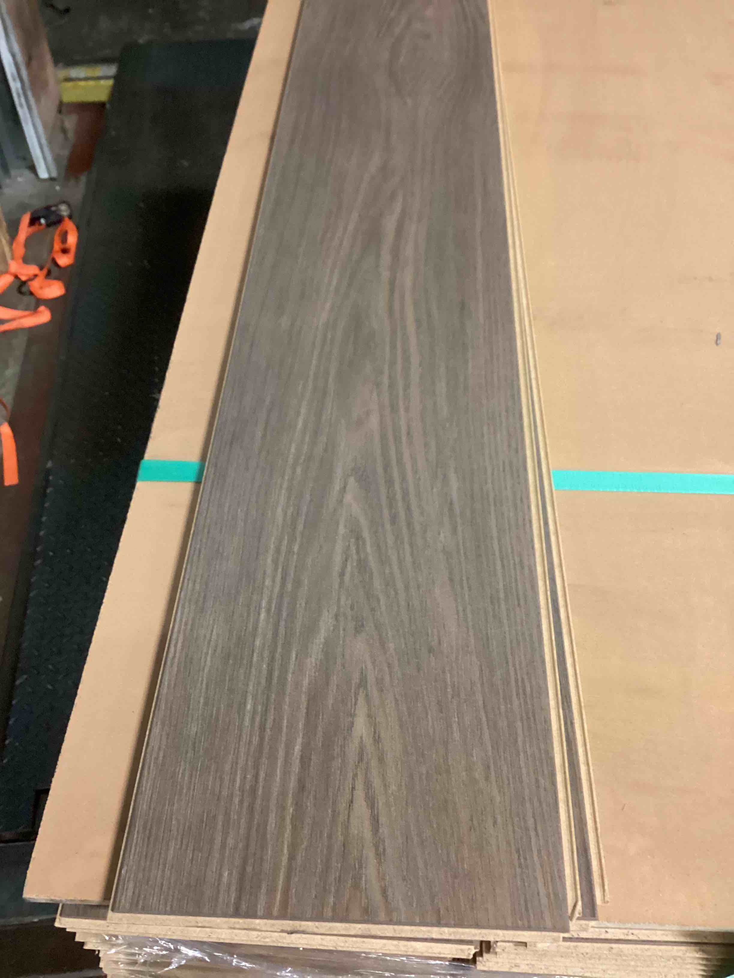 888 sq ft 7.5 x 50.75 12mm laminate flooring your bid per sq ft