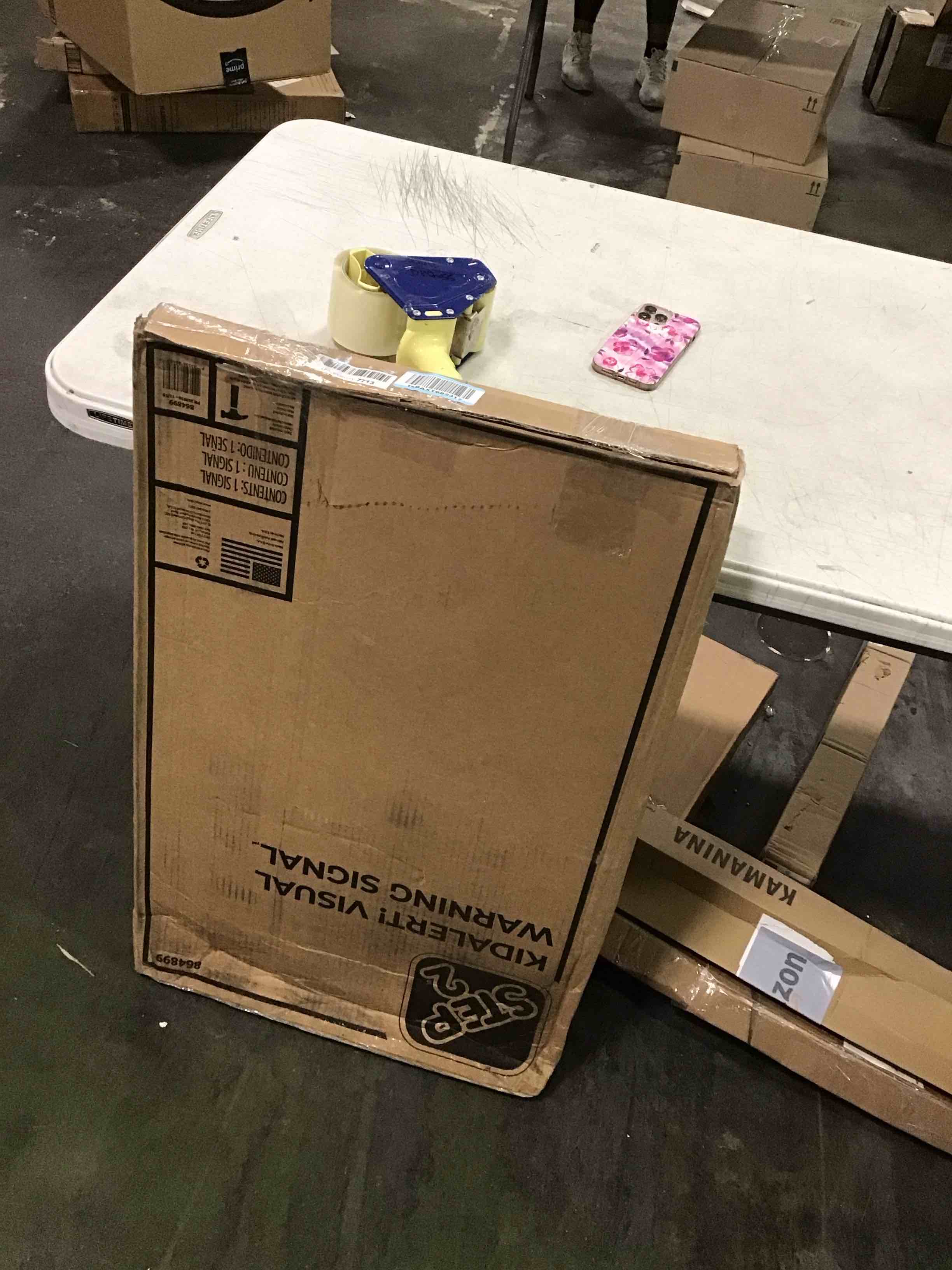 Step2 Kid Alert Street Safety Sign, Kids at Play Signage for ...