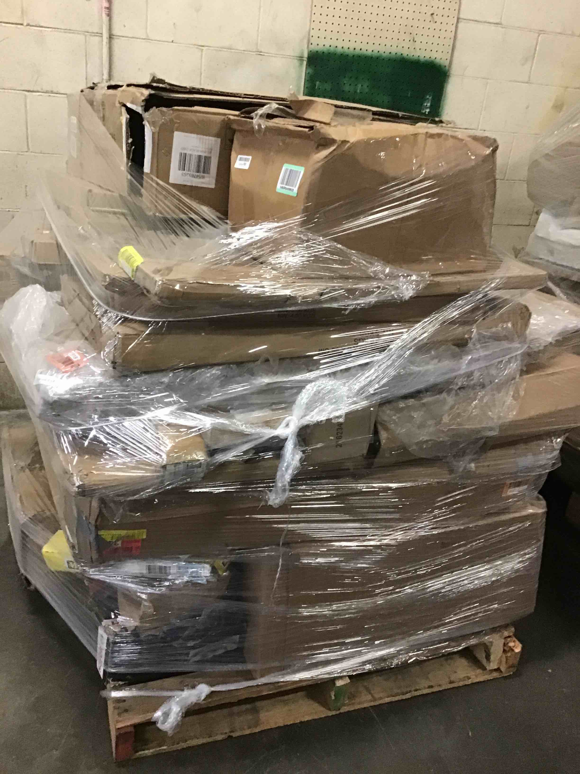 Multiple Assorted Items - Please preview pallet- ( 25 boxes total ...