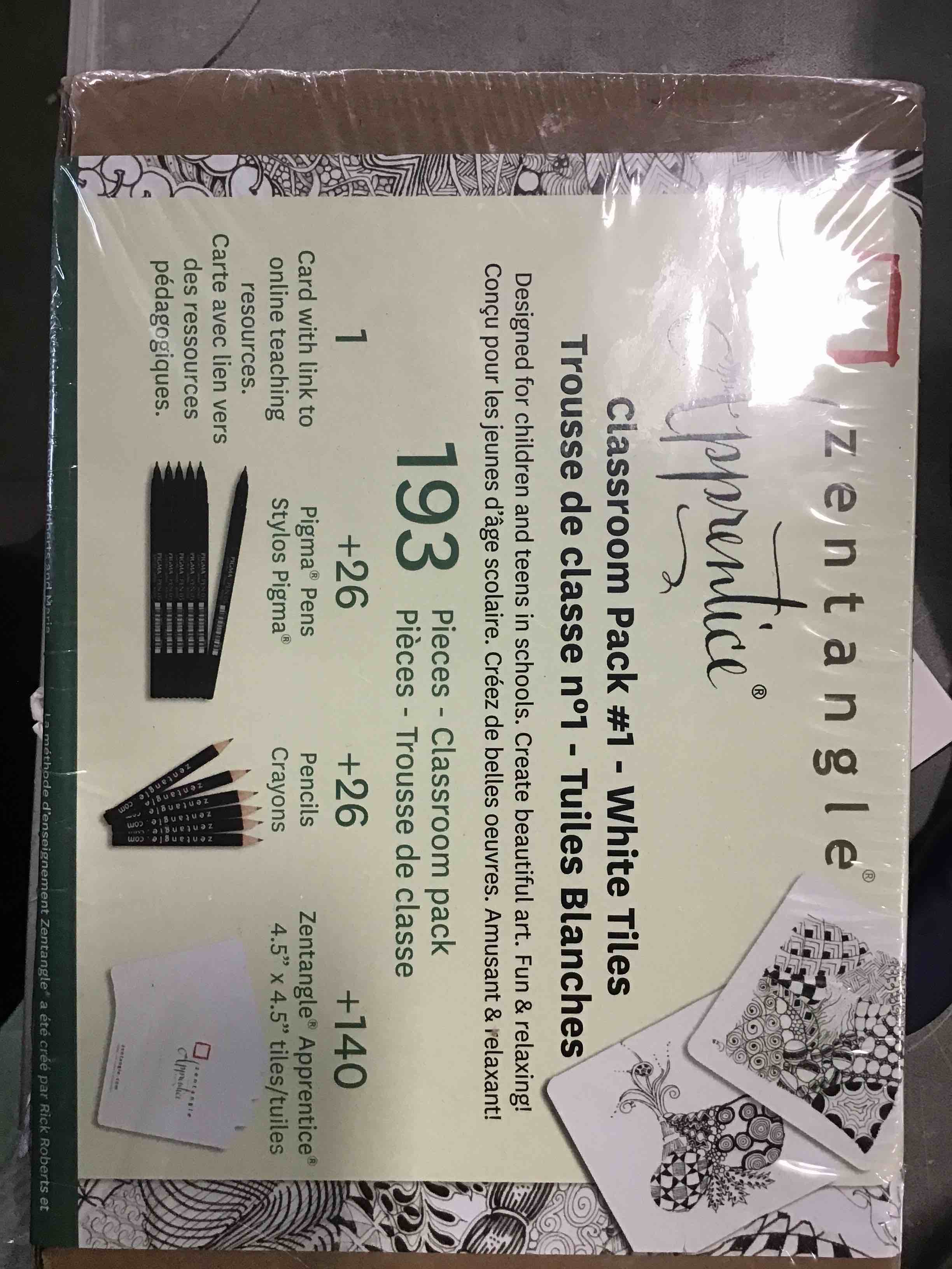 Sakura Zentangle Apprentice Classroom Pack - DVD, Pigma Pens, Pencils ...