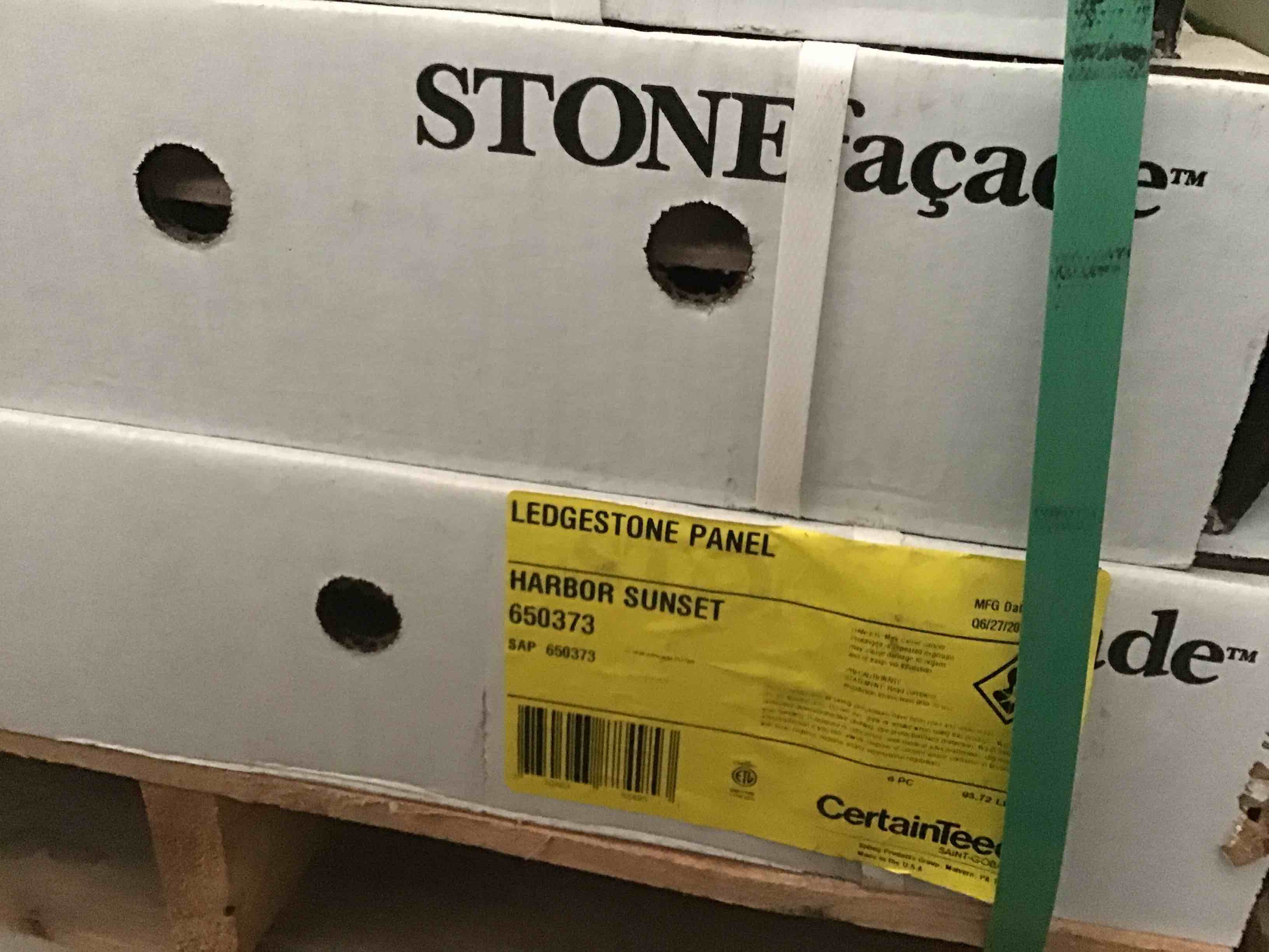 Certainteed saint-gobain Ledgestone Panel(Harbor Sunset)(95.88 linear ft.)