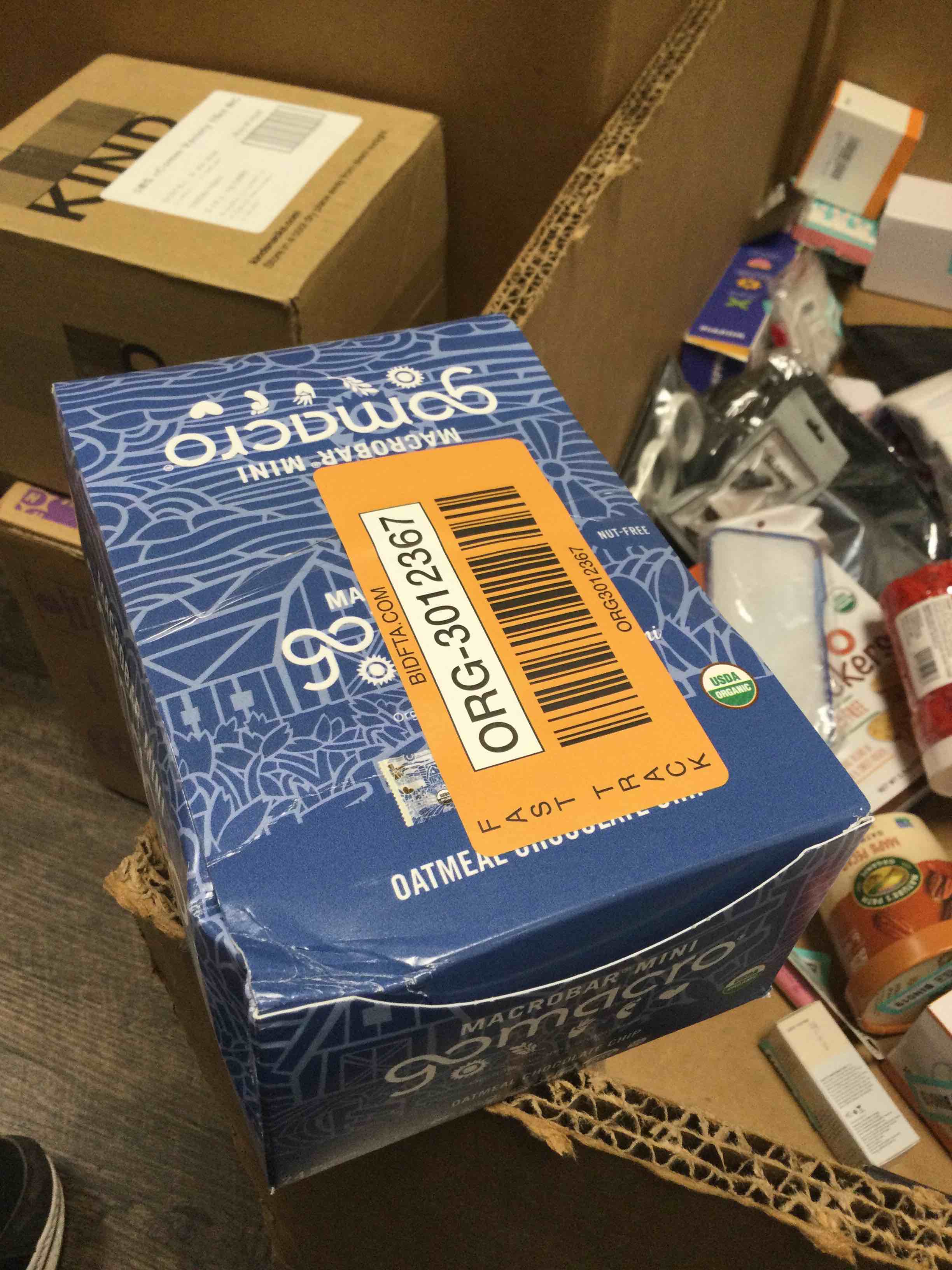 GoMacro MacroBar Mini Organic Vegan Snack Bars - Oatmeal Chocolate Chip ...