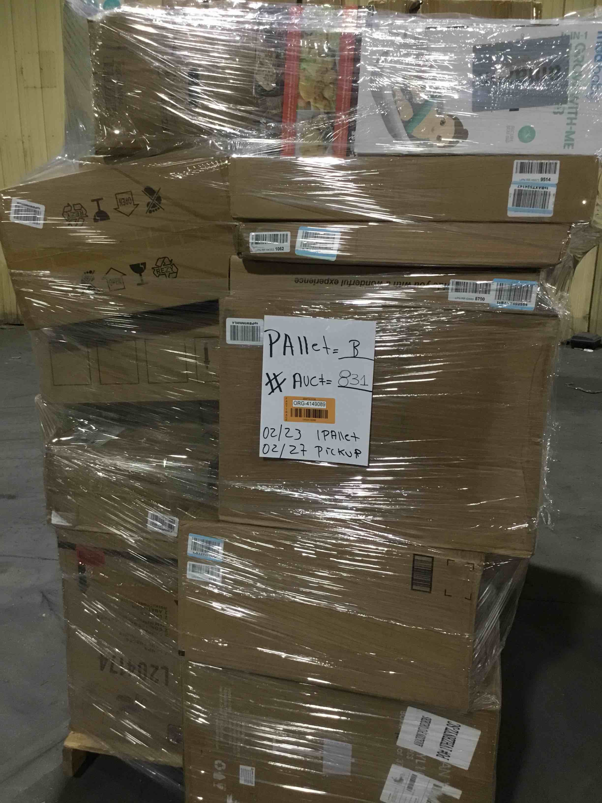 (B) 1Skid Pallet itms different boxes surprise ( appears new) 70 itms ...