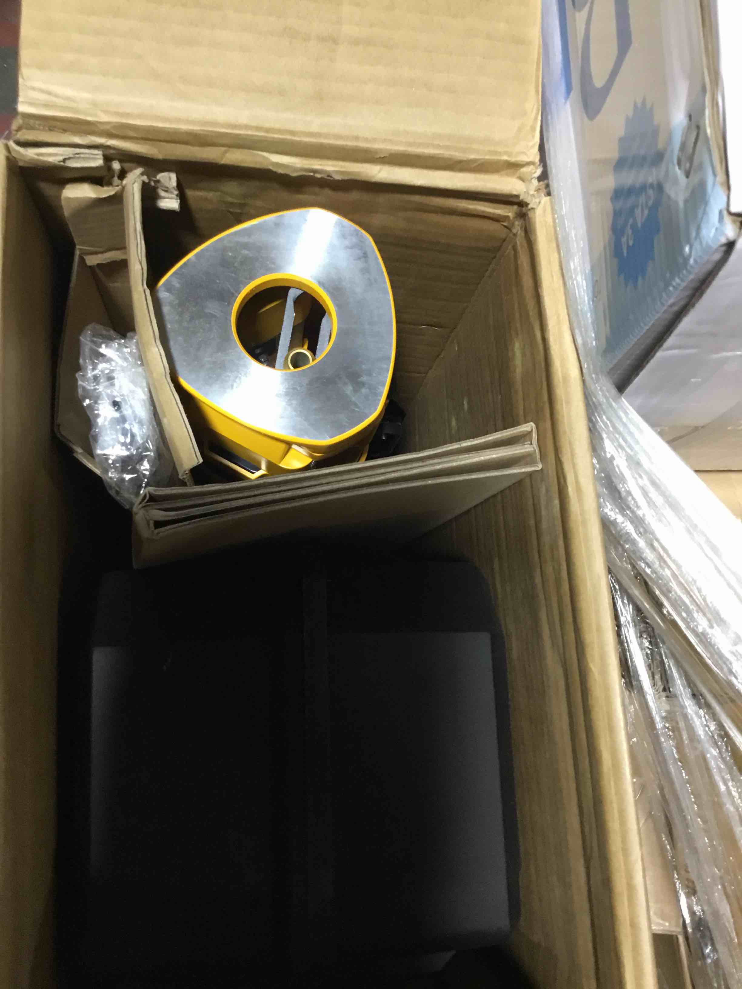 DEWALT DW096PK 26X Automatic Optical Level Kit with Tripod, Rod, and ...