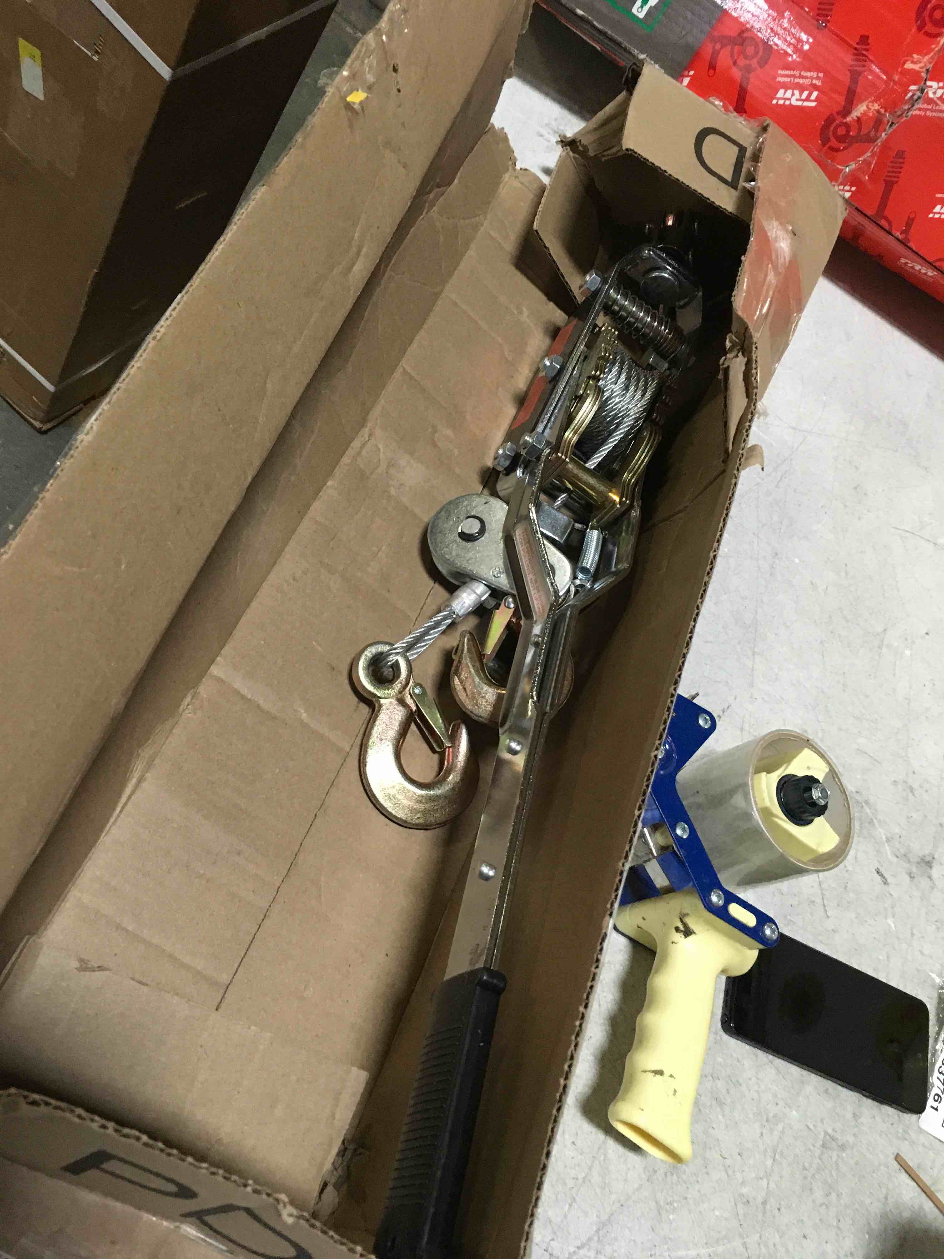 Neiko 02256A Heavy Duty 5 Ton Come-a-Long Power Puller, 3 Hooks and 2 Gears