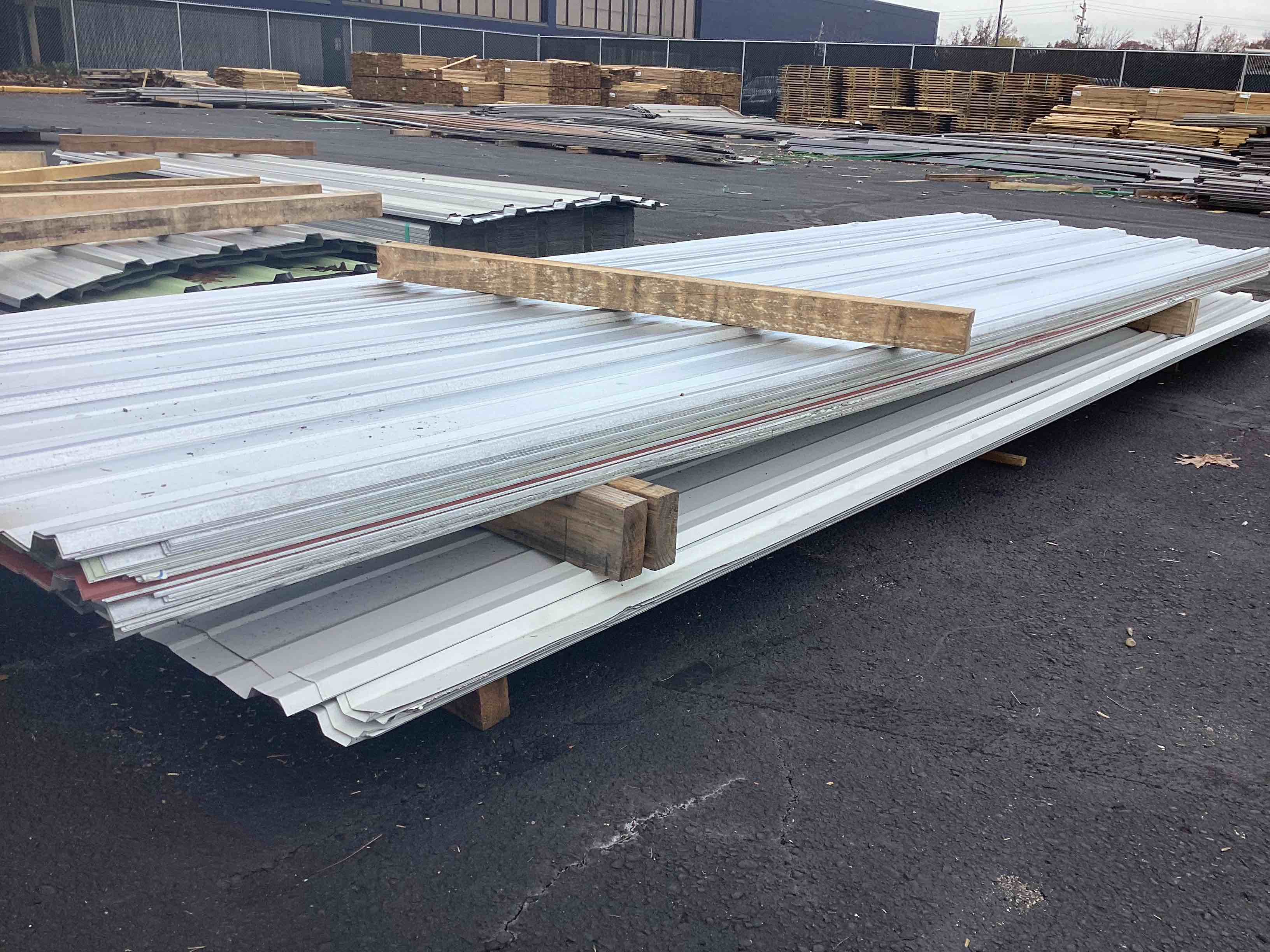 100 linear foot 10 sheets of 10? metal roofing assorted colors, scratch ...