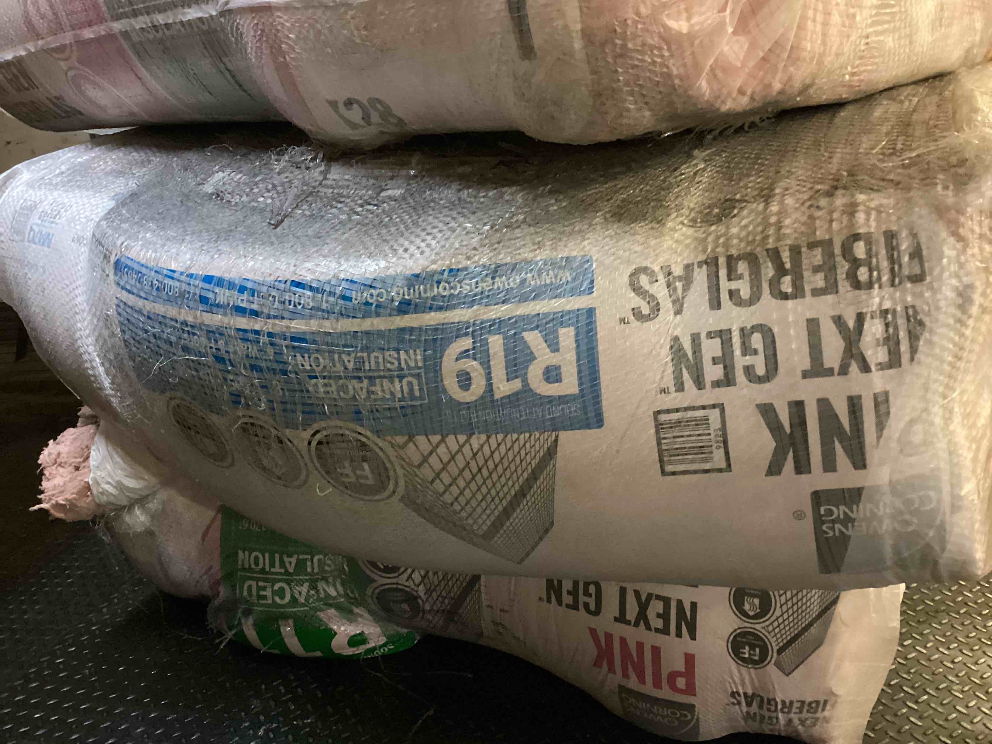 5 batts r19 16” unfaced unsulation your bid per batt