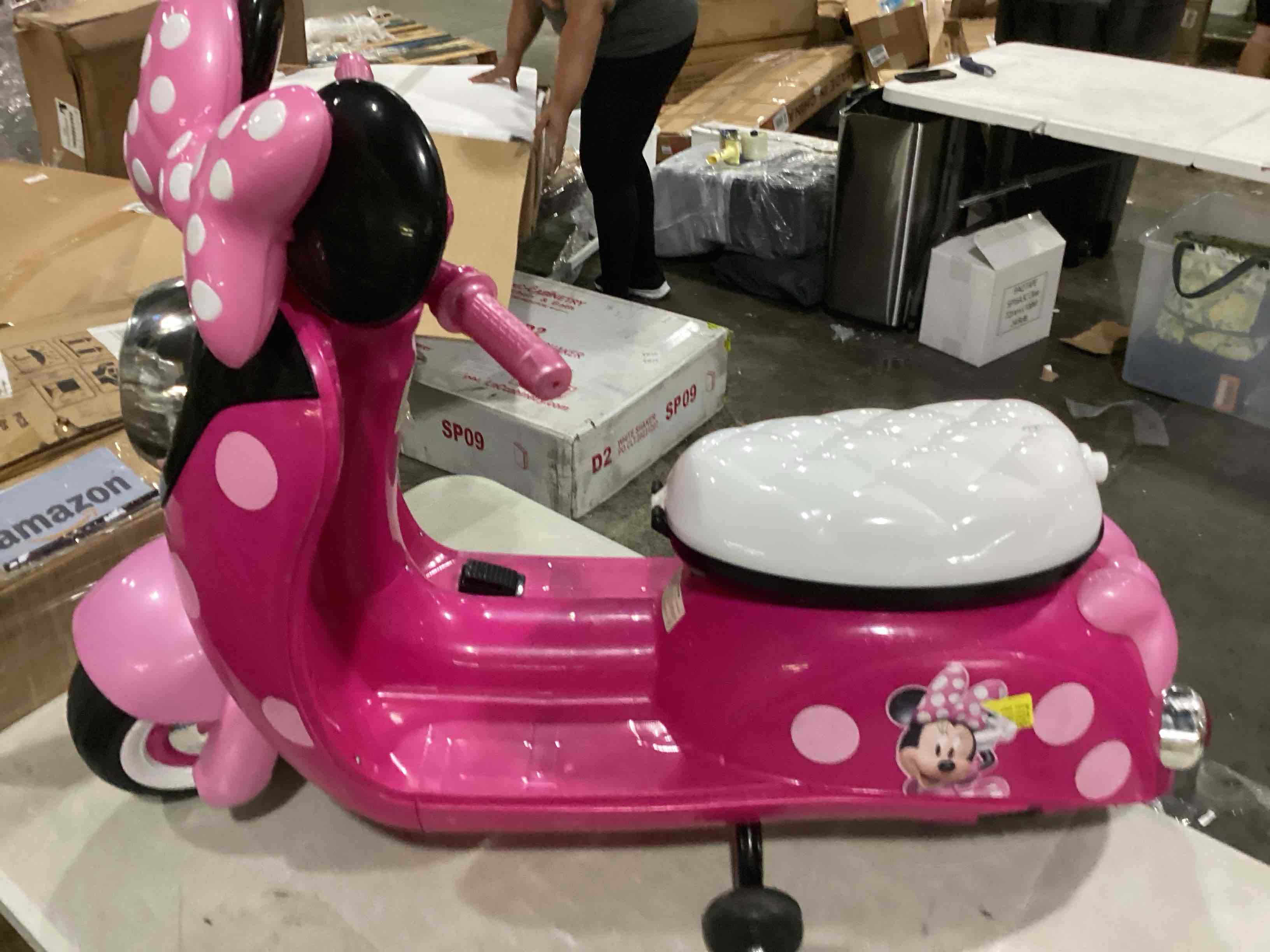 Disney Minnie Mouse 6V Euro Scooter Ride-on Battery-Powered Toy for ...