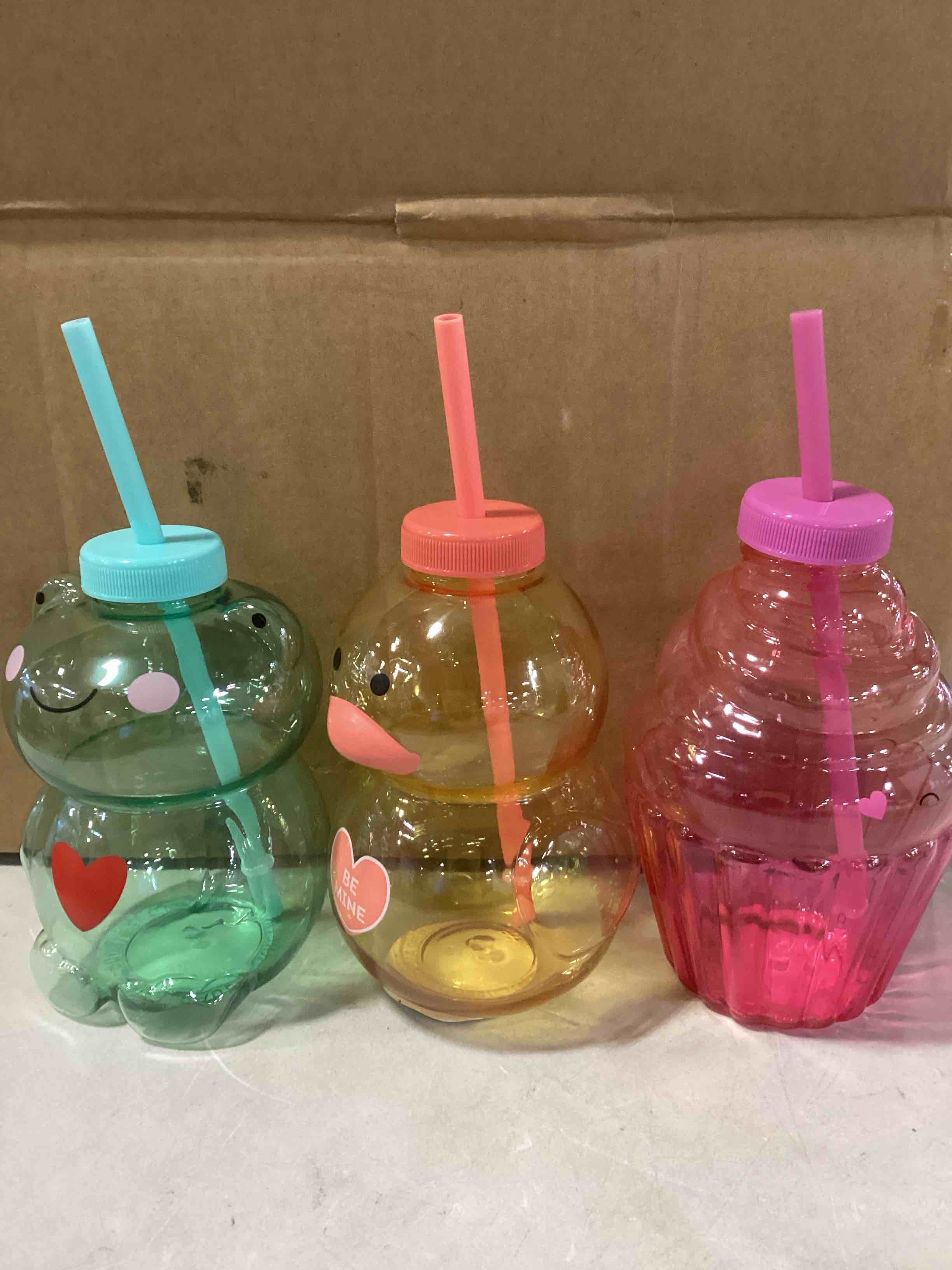 Case pack of 15 assorted drink vessels.