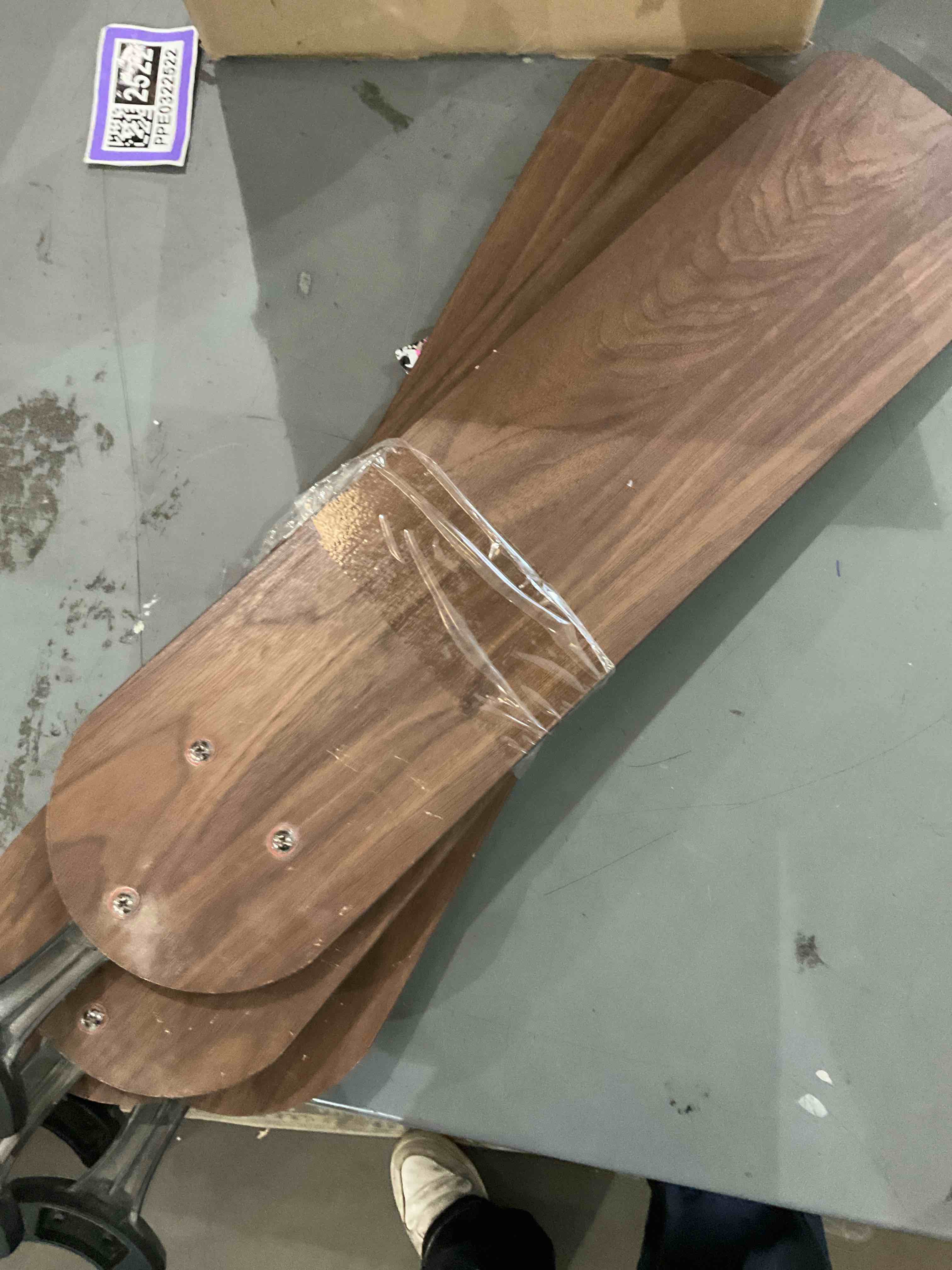 4 Ceiling fan blades/slats