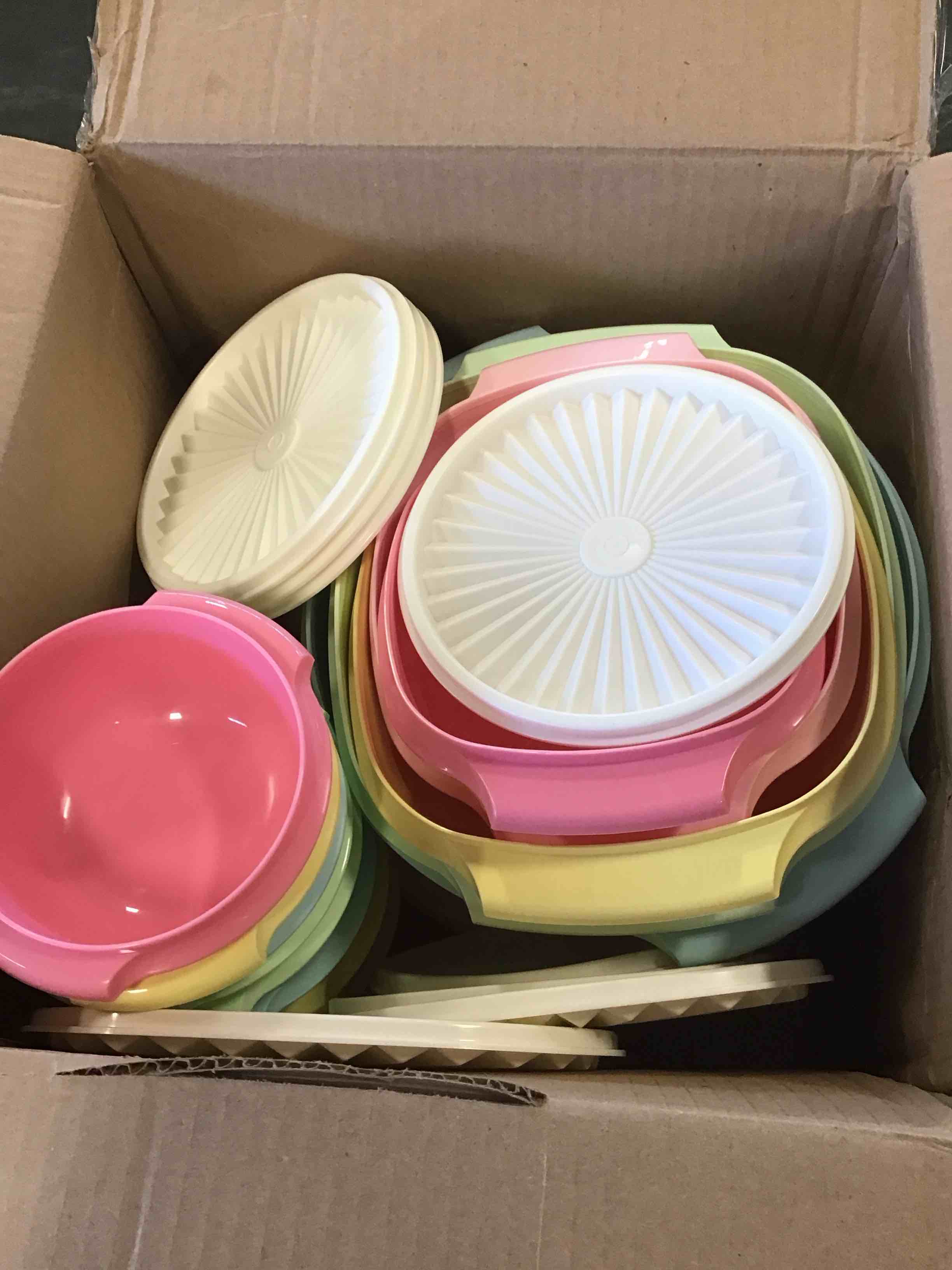 Tupperware Heritage Collection 36 Piece Food Storage Container Set in ...