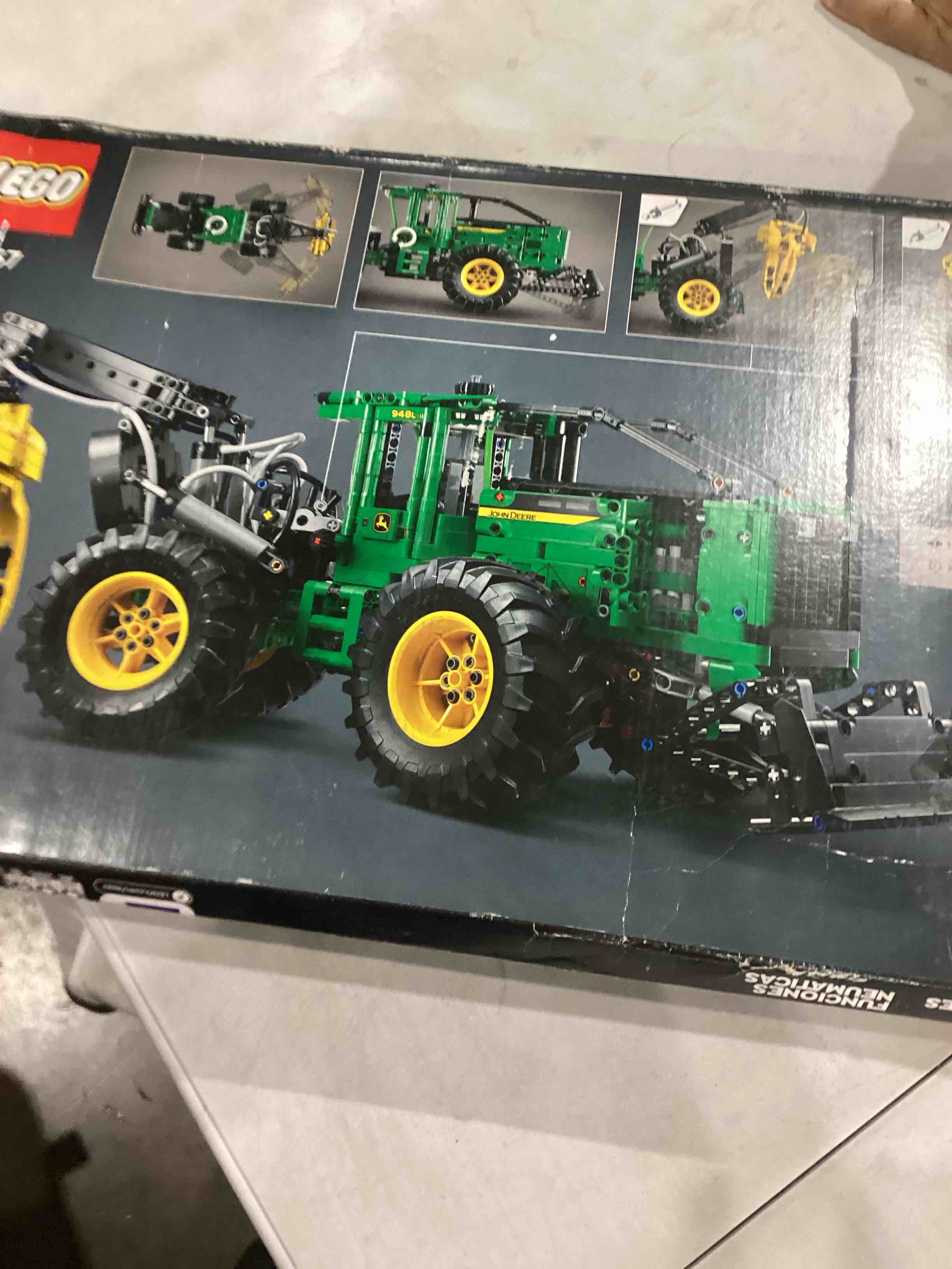 LEGO Technic John Deere 948L-II Skidder 42157 Advanced Tractor Toy ...