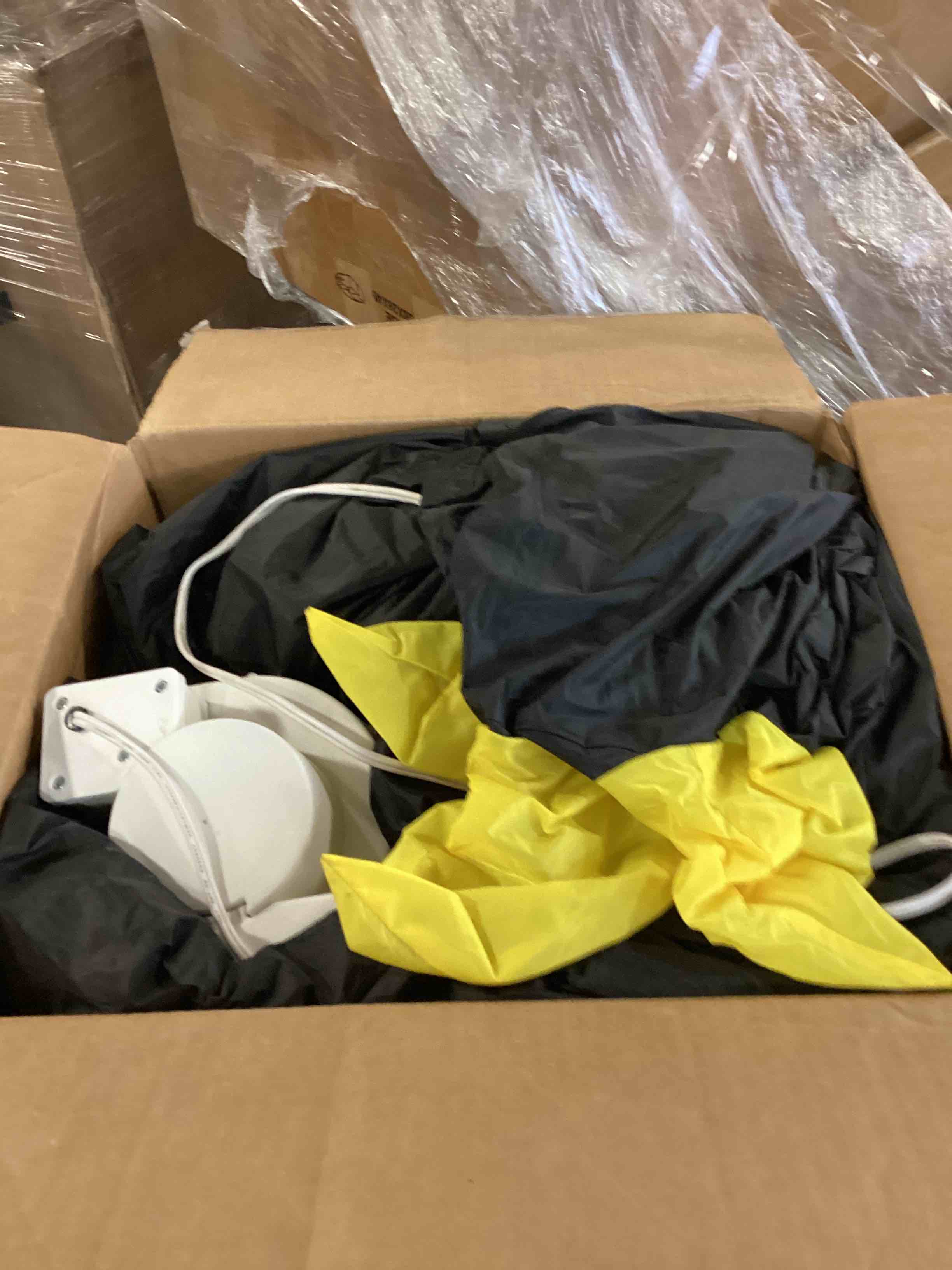 This giant inflatable cat is more than just a decorationit's an ...