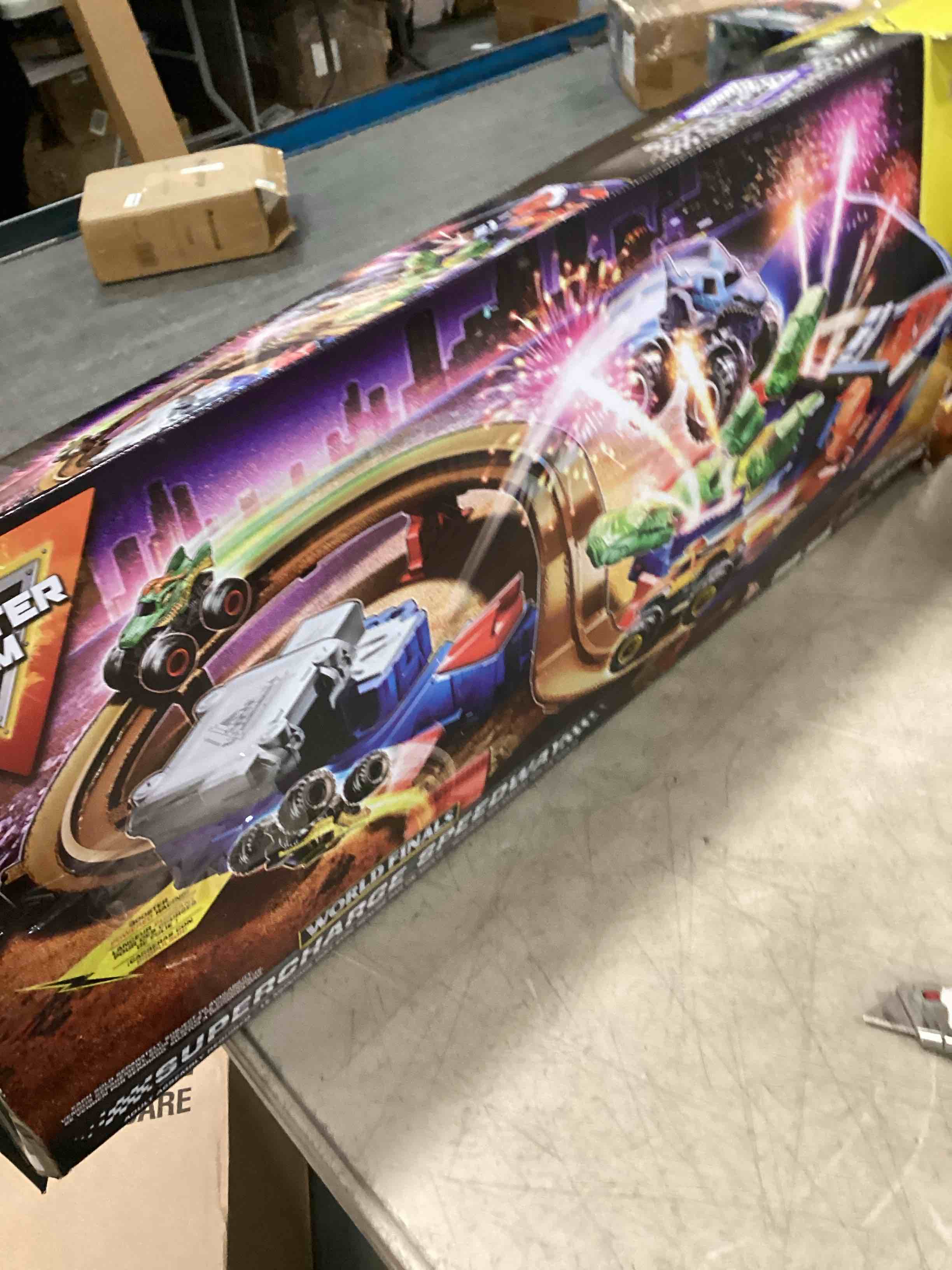 Monster Jam, Supercharge Speedway Playset, Megalodon and El Toro Loco ...