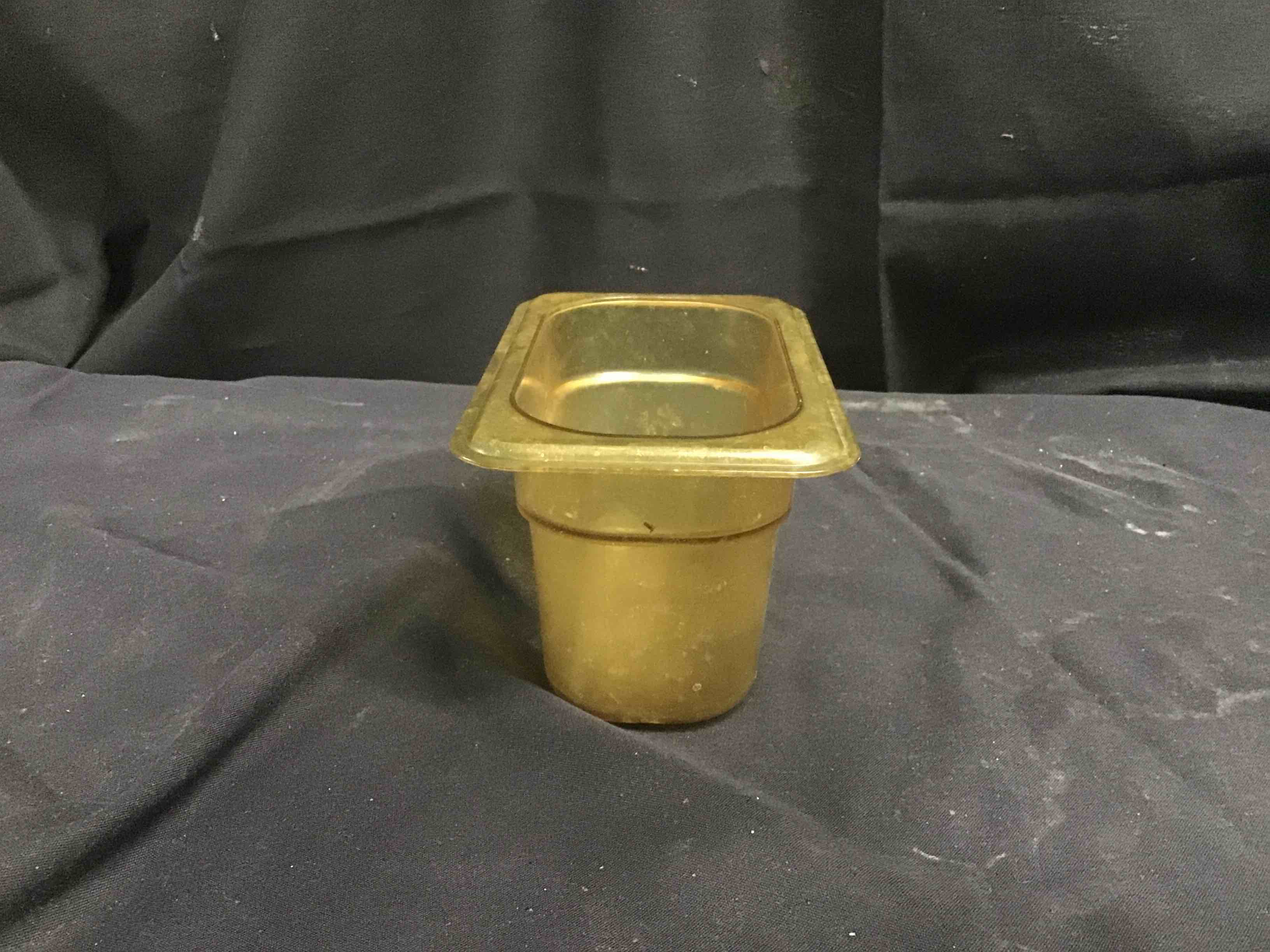 Cambro Solid Plastic 4 Inch Deep One Ninth Size Insert Pans