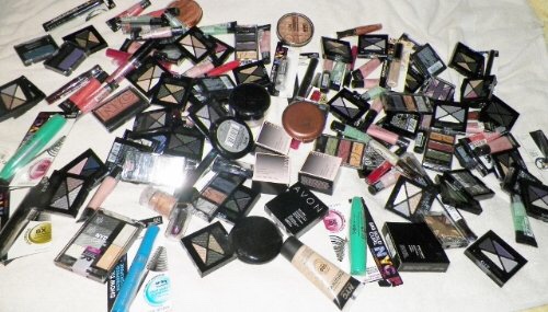 20- piece Assorted cosmetics makeup size and styles varies