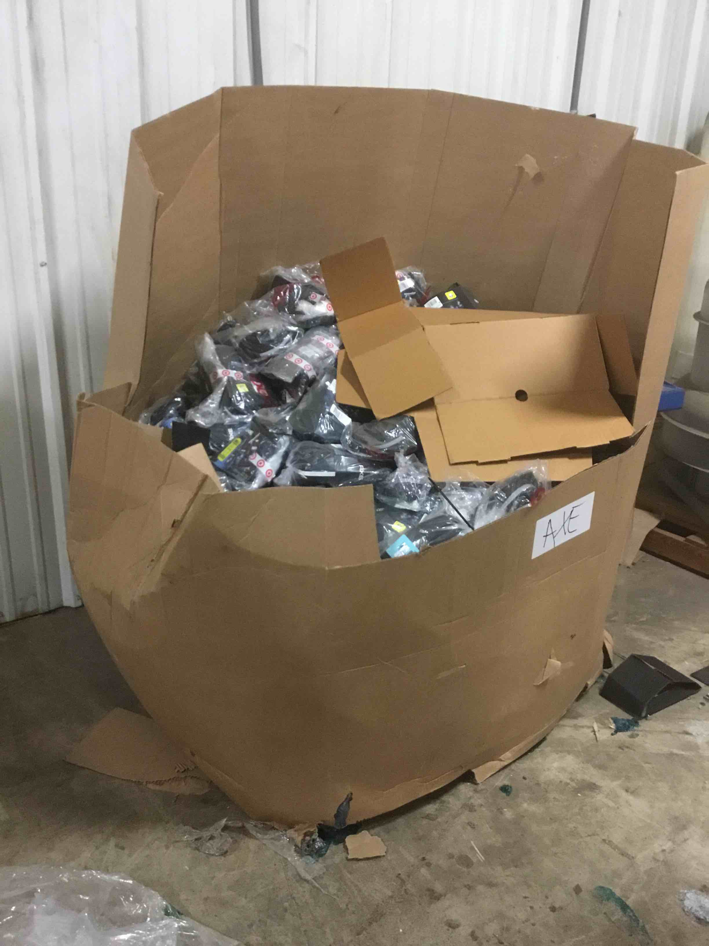 Pallet lot of (160) Axe Phoenix Deodorant, Shampoo + Conditioner, and ...