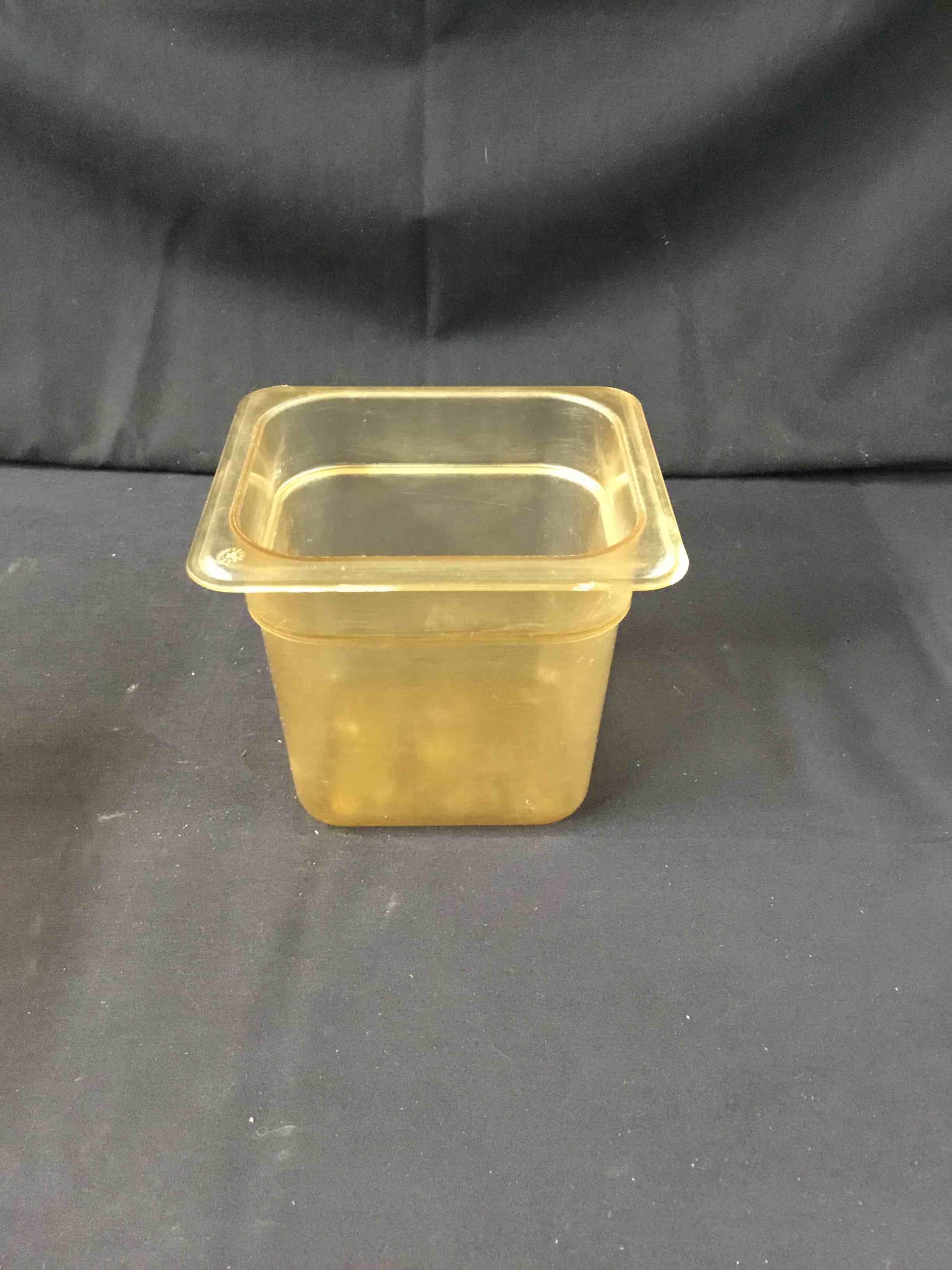 6 Inch Deep Sixth Size Plastic Insert Pan