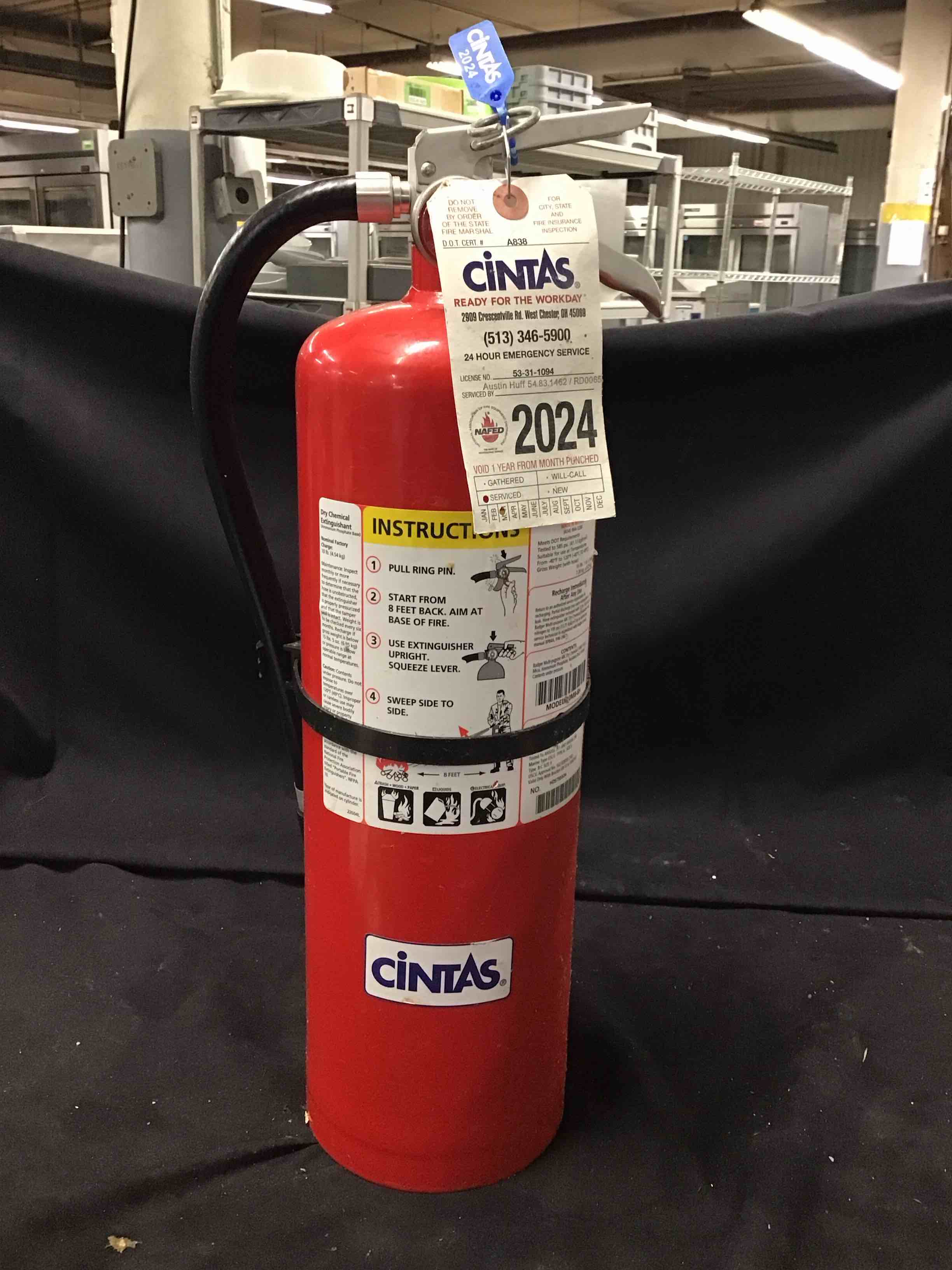 Cintas 10MB-8H Dry Chemical Fire Extinguisher