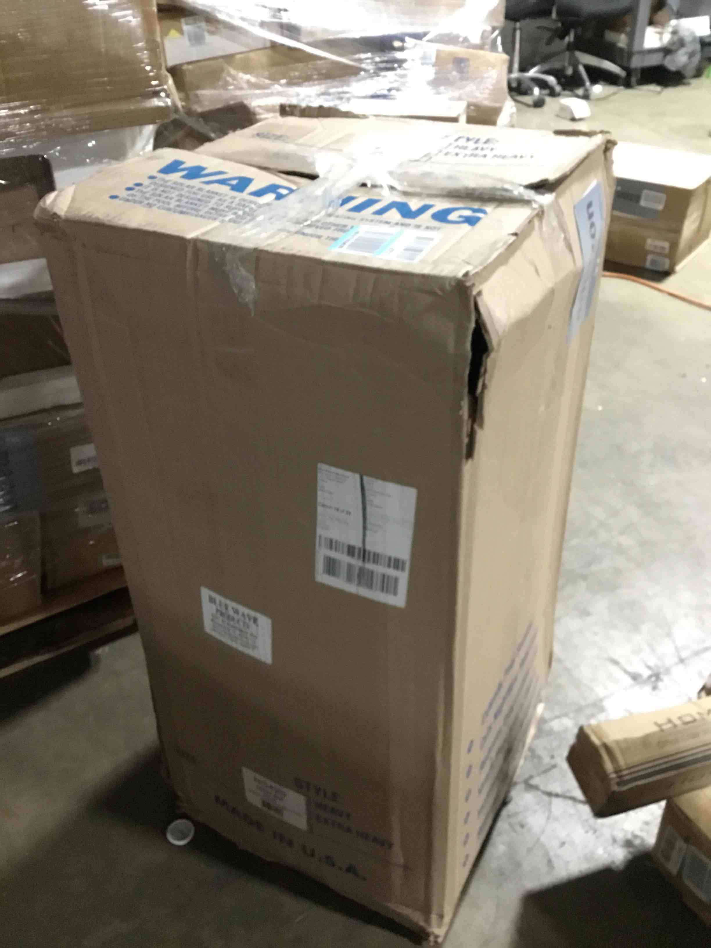 Blue Wave NS420 12-mil Solar Blanket, 16' W x 32' L x 0.5" H Blue