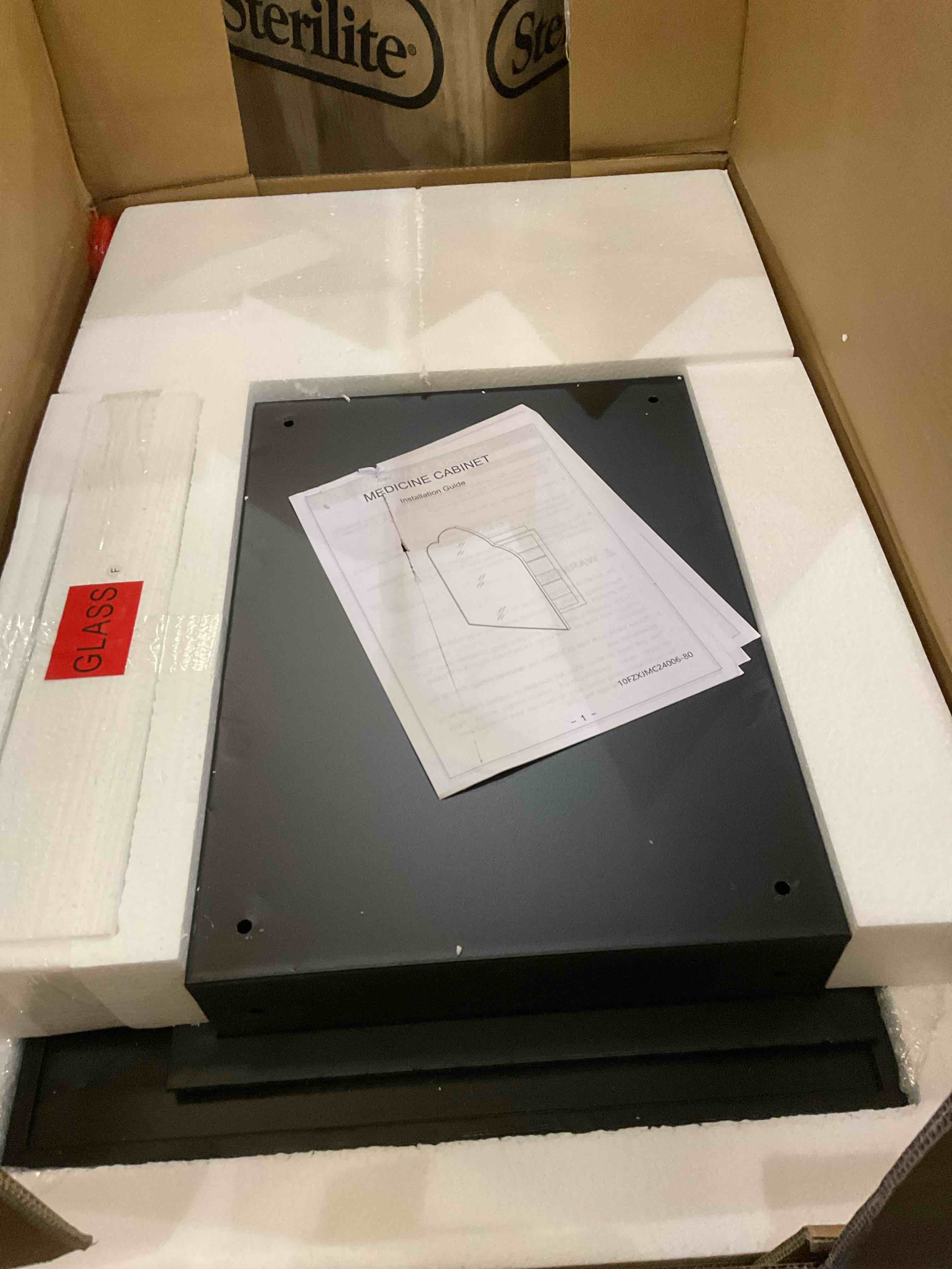 Trayten 20"W32"H Framed Medicine Cabinet With 2 Shelves