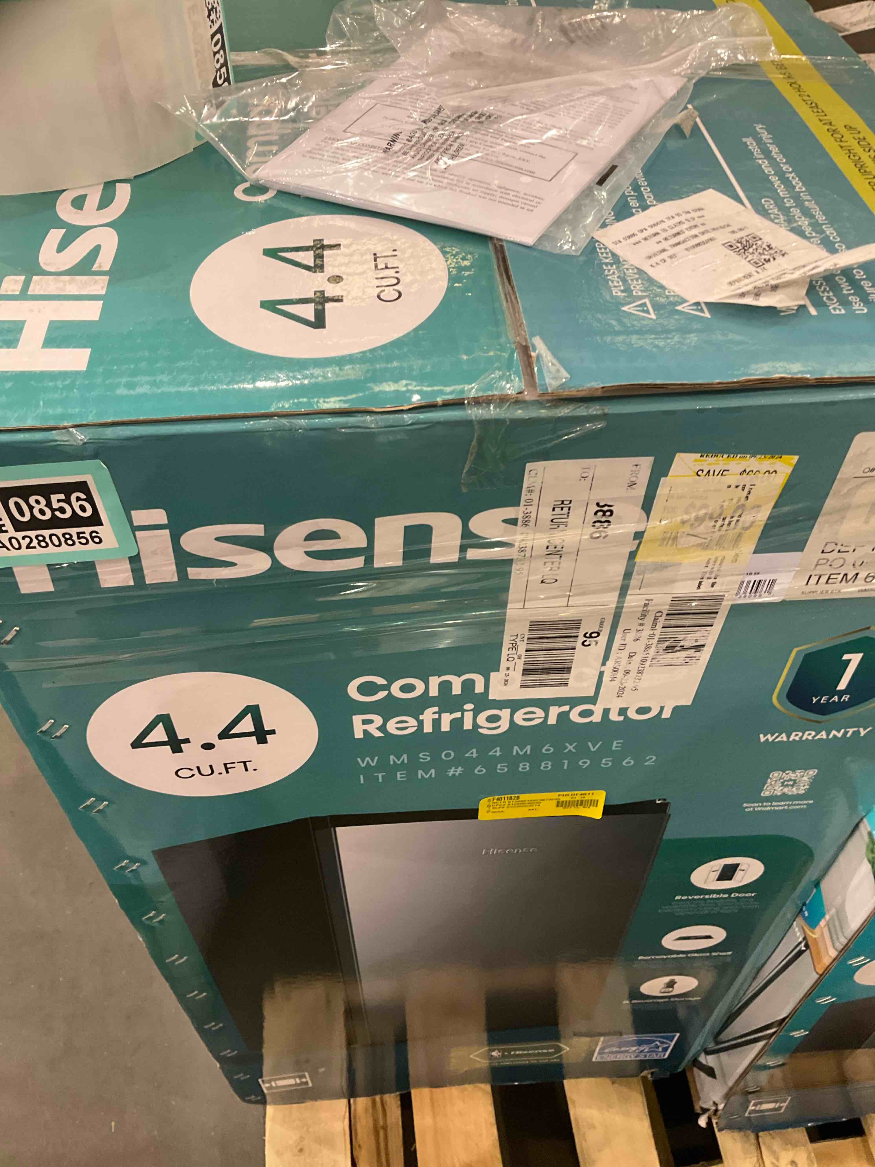 Hisense compact refrigerator