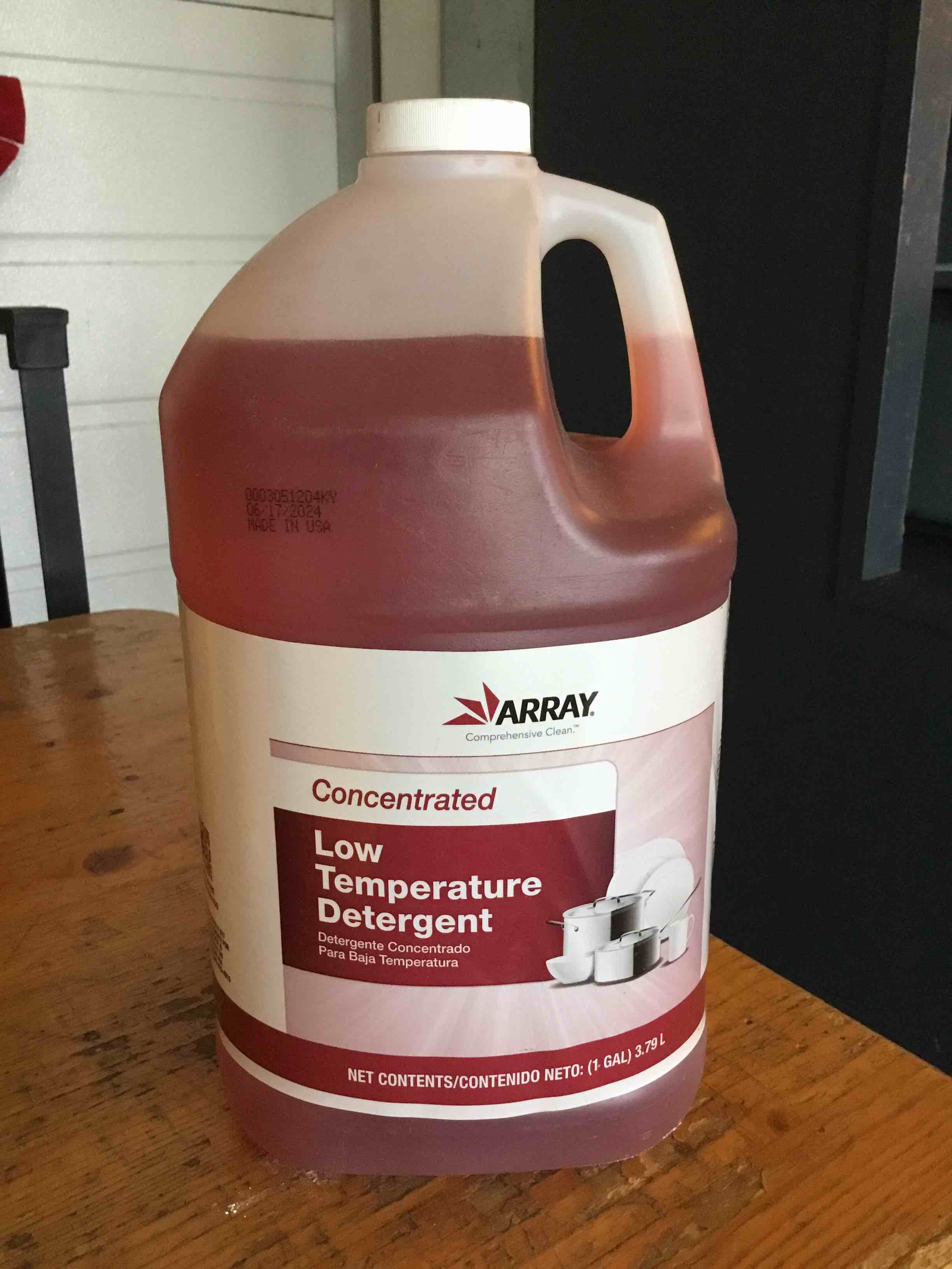 Array 1 Gallon Concentrated Low Temperature Detergent