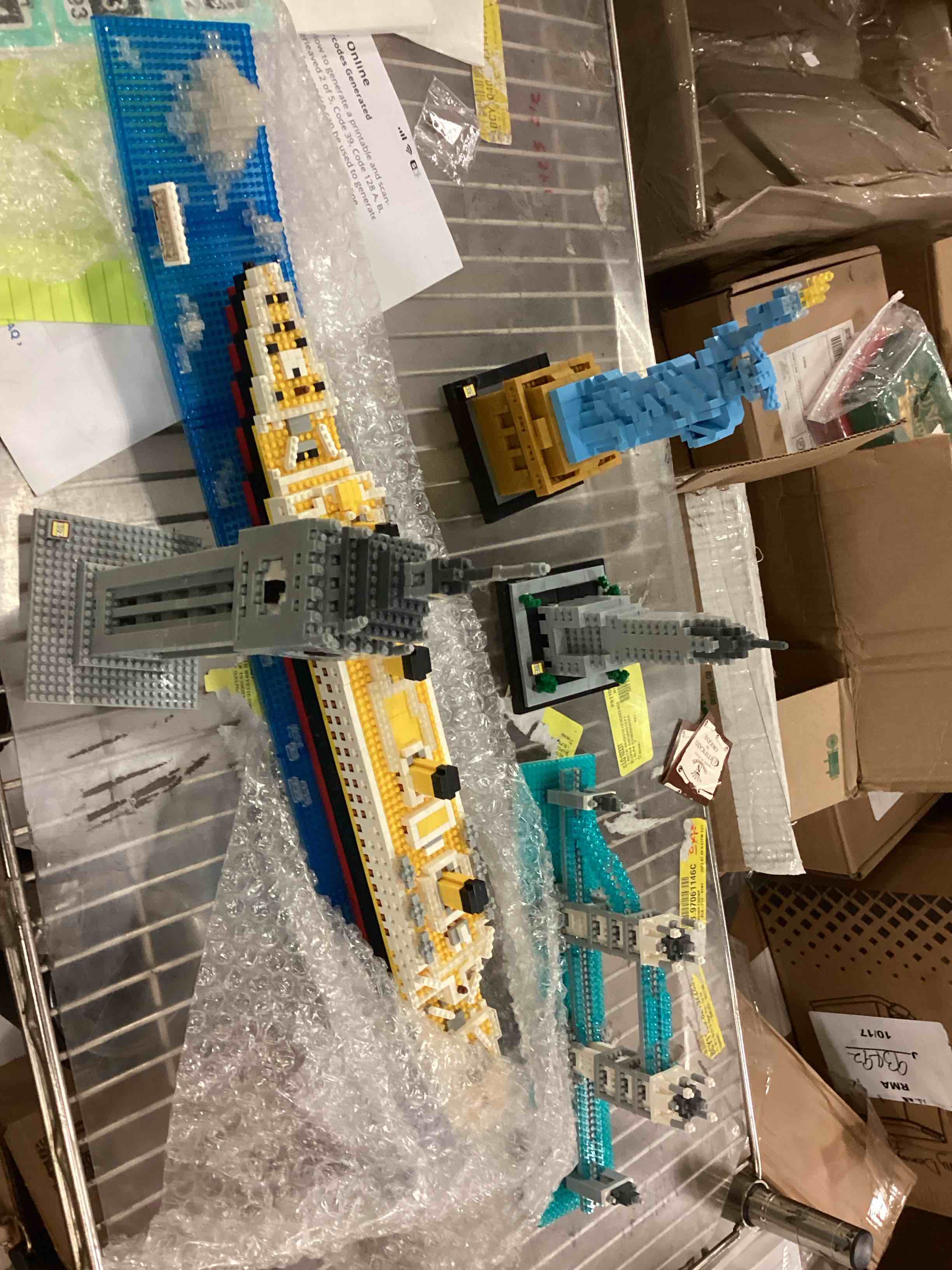 Assorted Of Pre-assembled Loz Lego Items