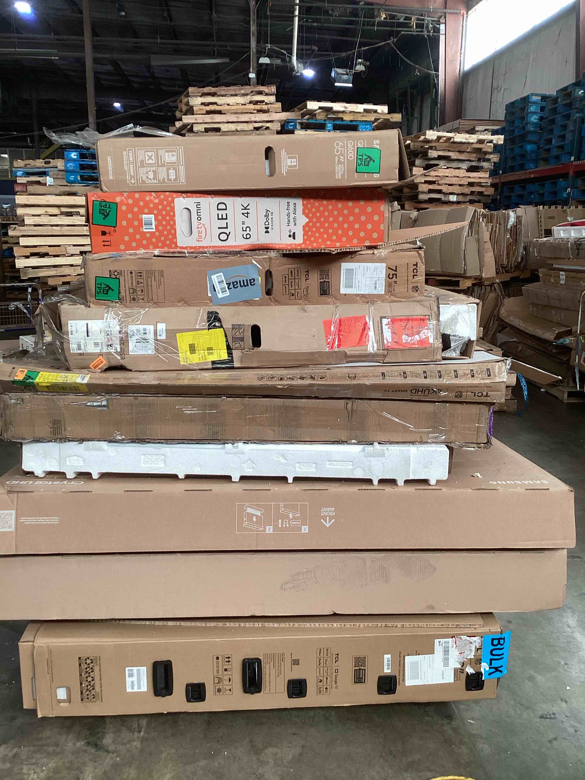 pallet of defective electronics (for parts) monitors, tvs, various ...
