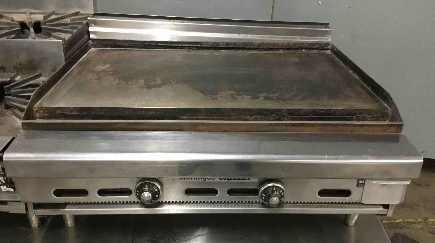 Montague Grizzly 34 Inch Stainless Steel Gas Flat Grill