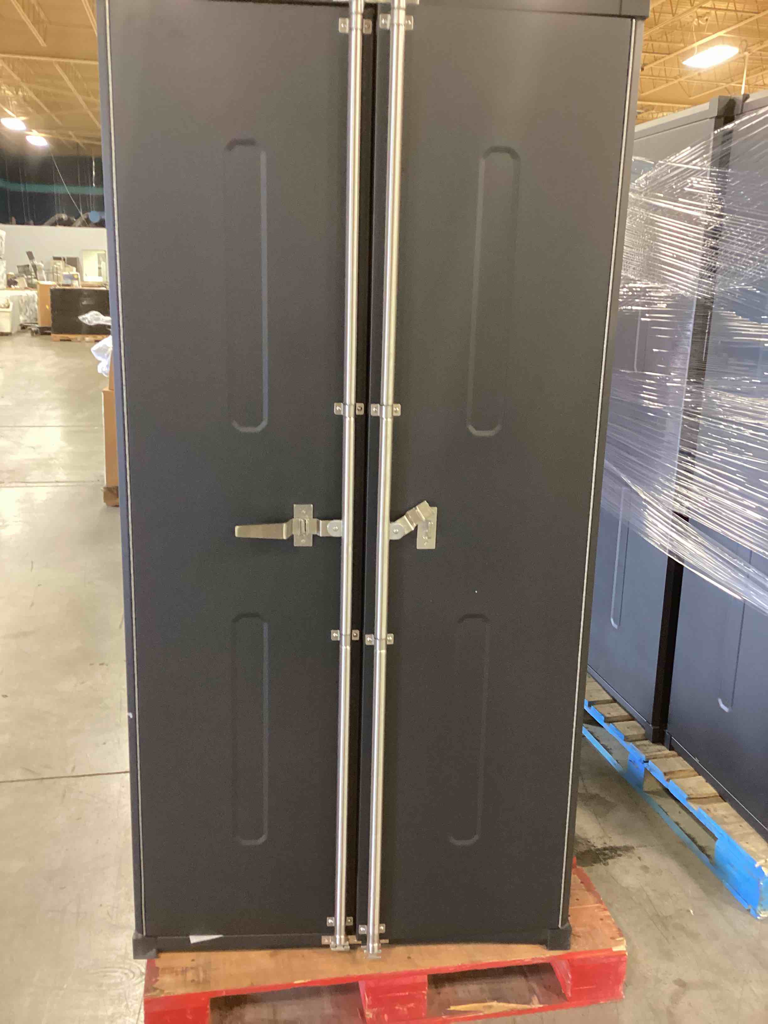 36 x73 x 24 scratch and dent Black steel tool cabinet