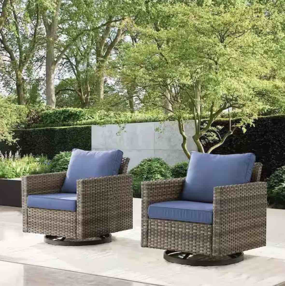 Valenta 2-Person Wicker Outdoor Glider Chair with Blue Cushions ...