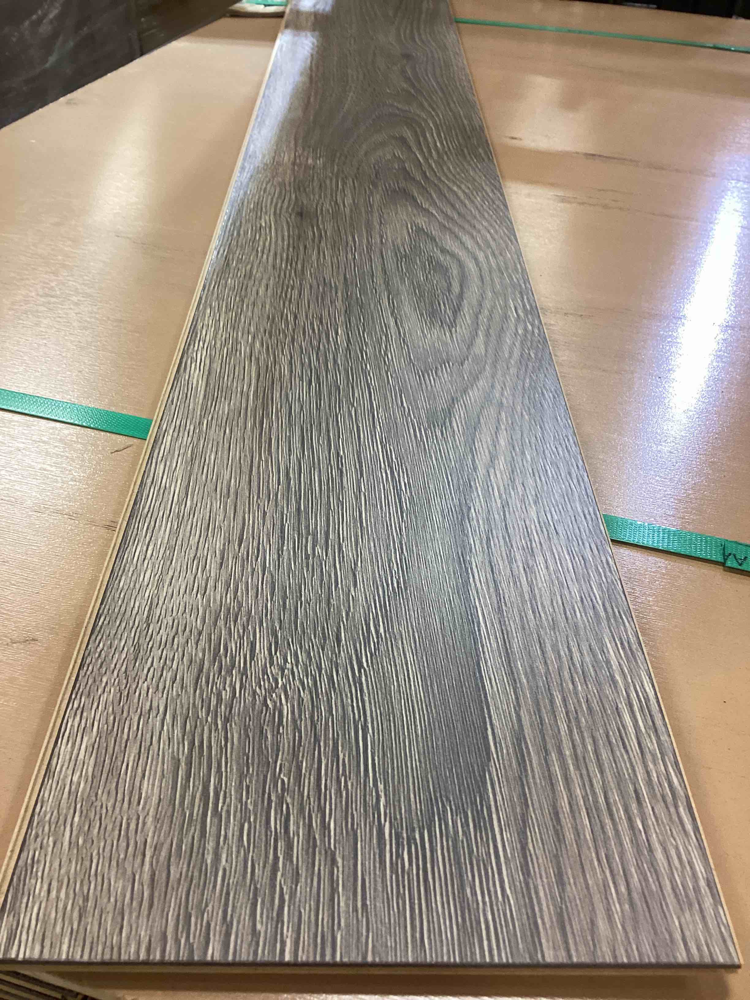 56 boxes 1,332.18 sq ft 7.5 x 50.75 7mm laminate flooring your bid per ...