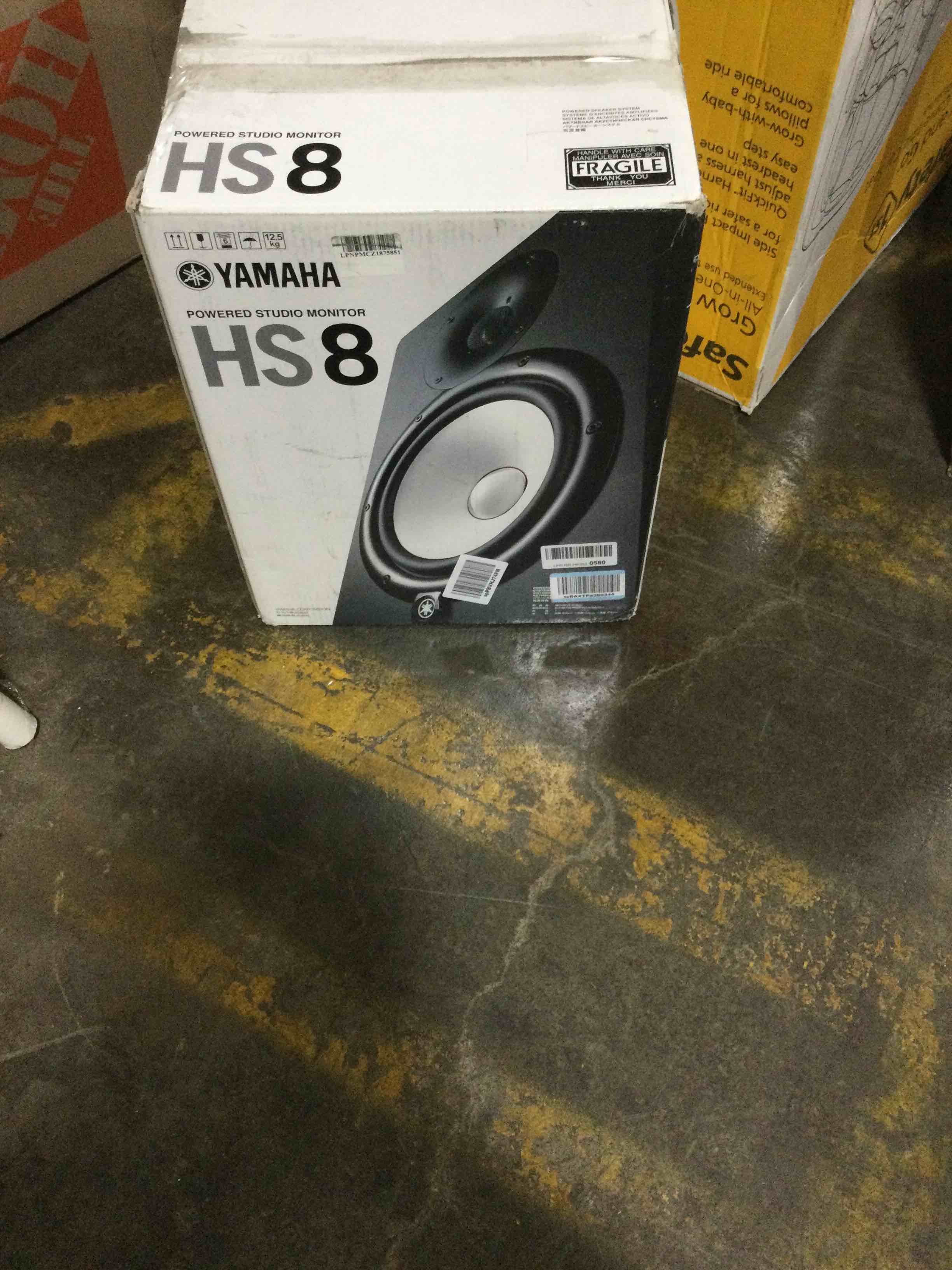 YAMAHA HS8 Studio Monitor, Black, 8 Inch