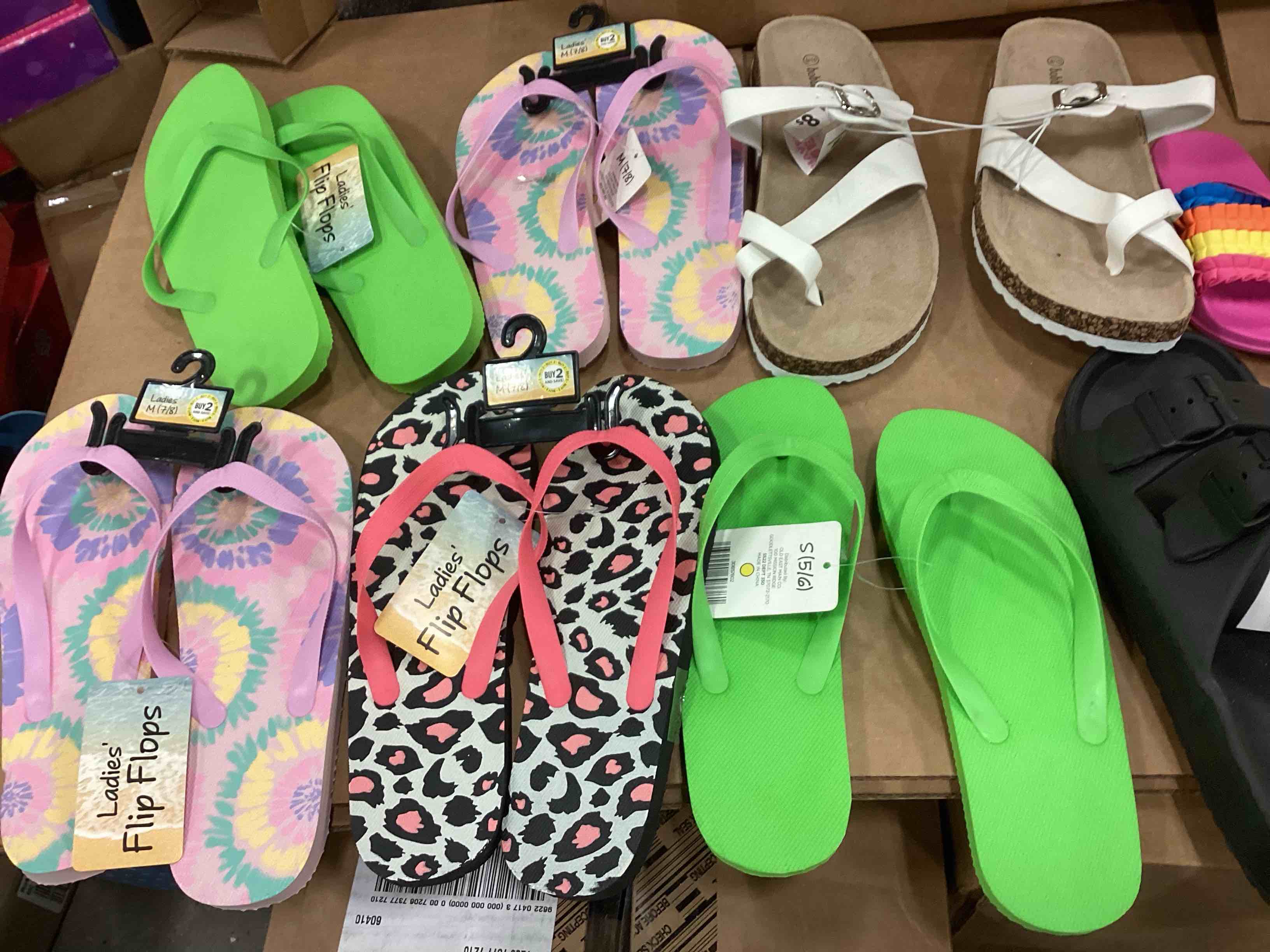 MEN, WOMEN OR CHILDREN’S FLIP FLOPS