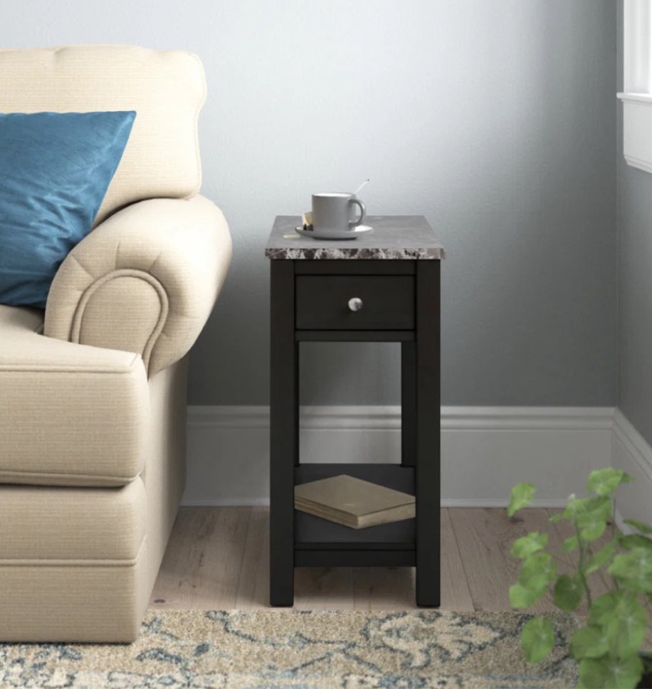 Cacho 1 - Drawer End Table with Storage