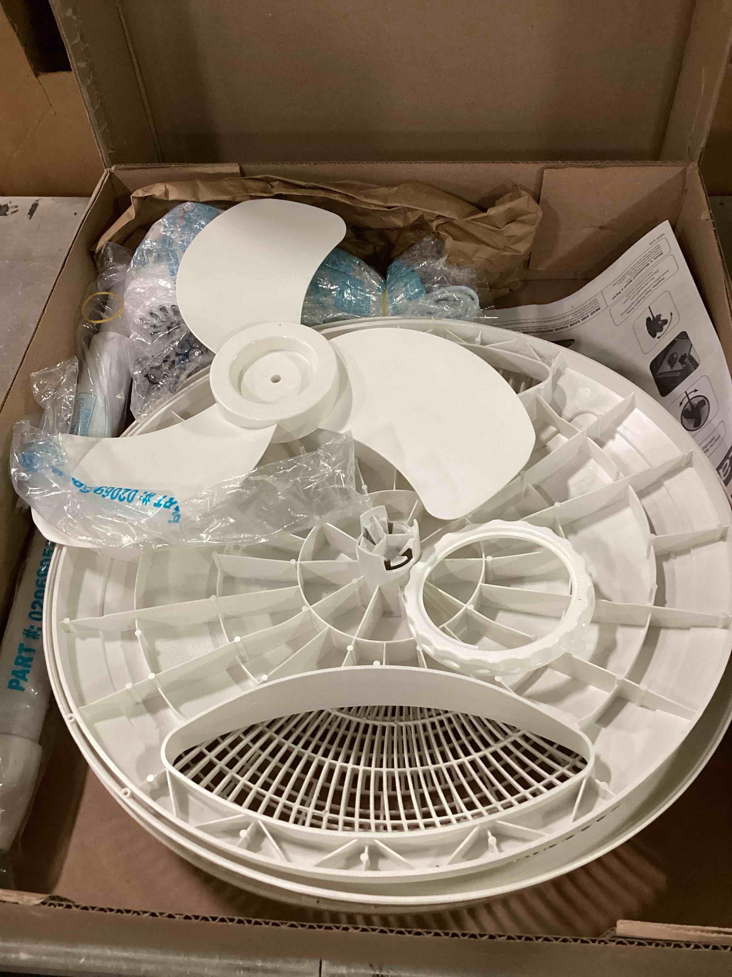 Lasko 2520 Oscillating Stand Fan,White 16 Inch