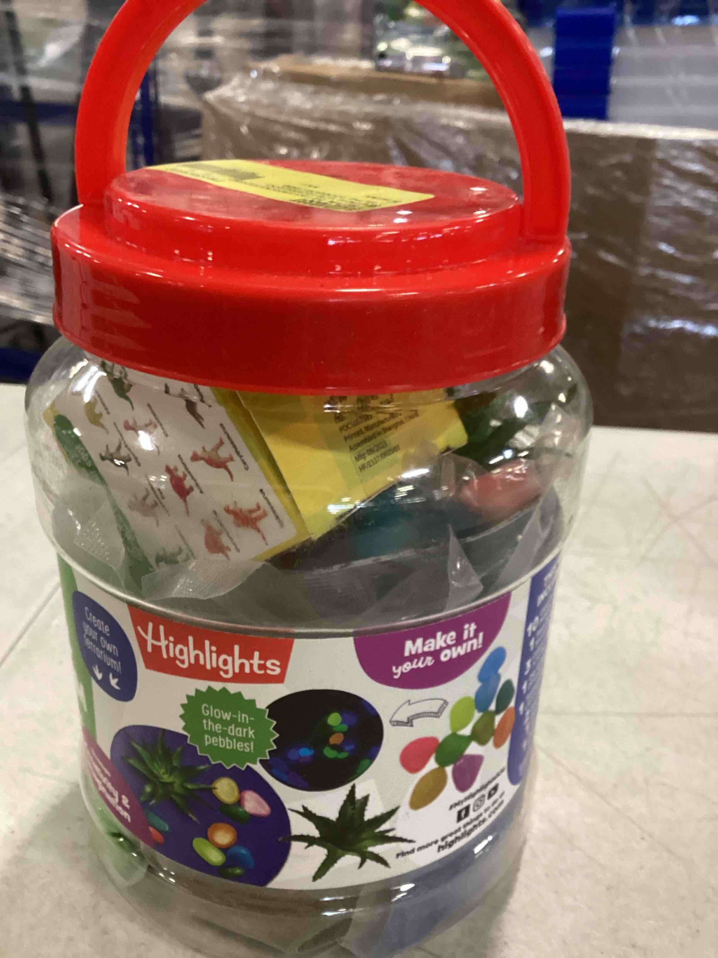 Highlights Jumbo Art Jar: Jurassic Terrarium, exploration set