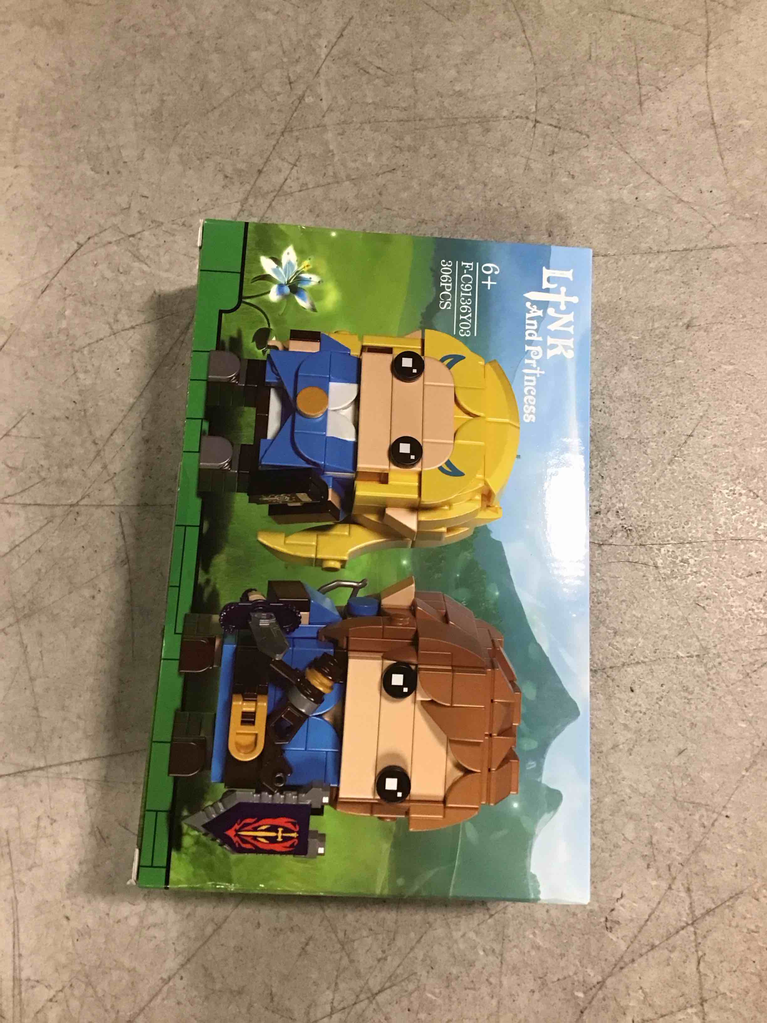 Link and Princess Building Set, Link Action Figures Holding Master ...
