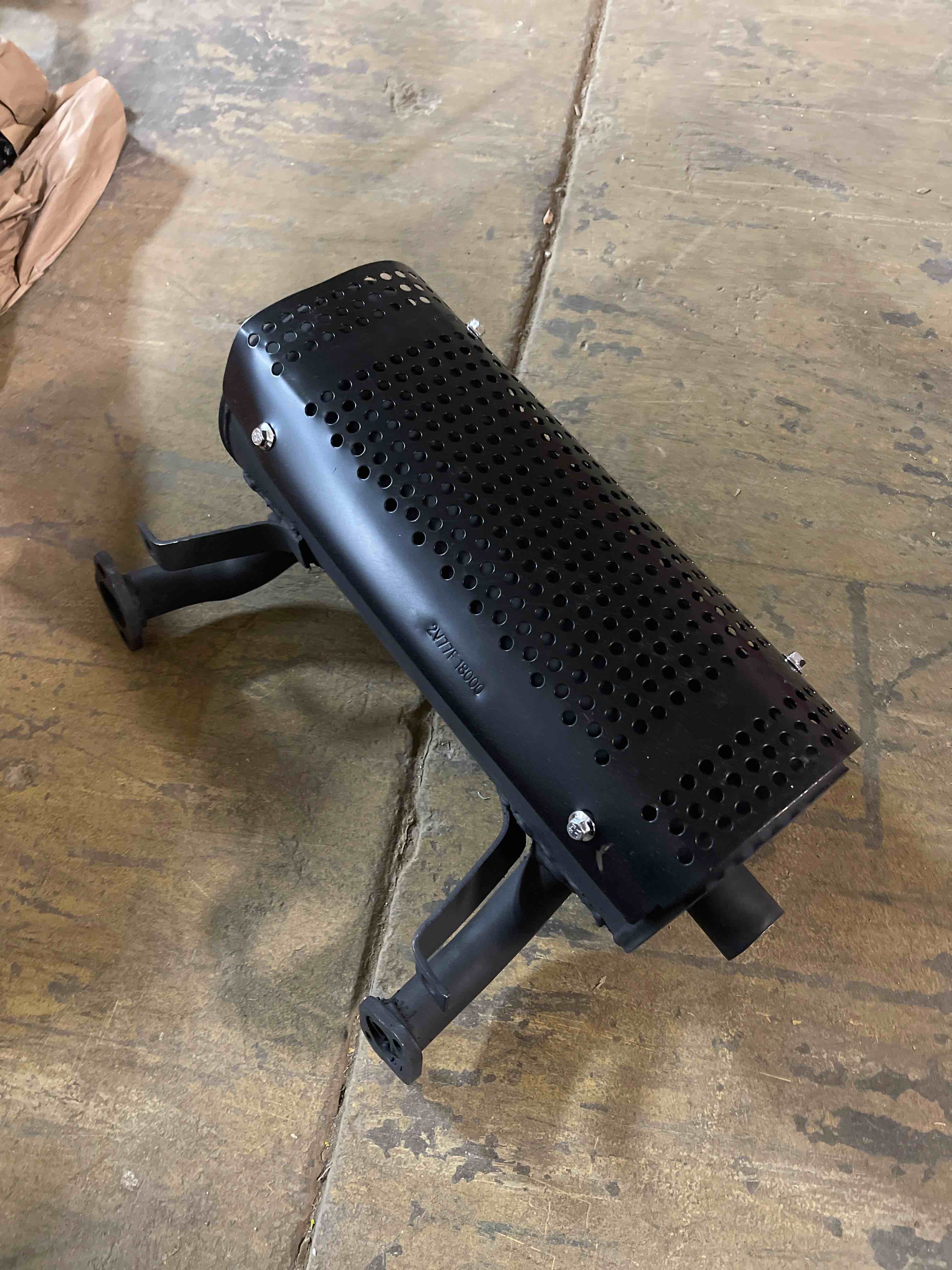 Solarhome Right Side Muffler for Honda Engines GX610 GX620 GX630 GX660 ...