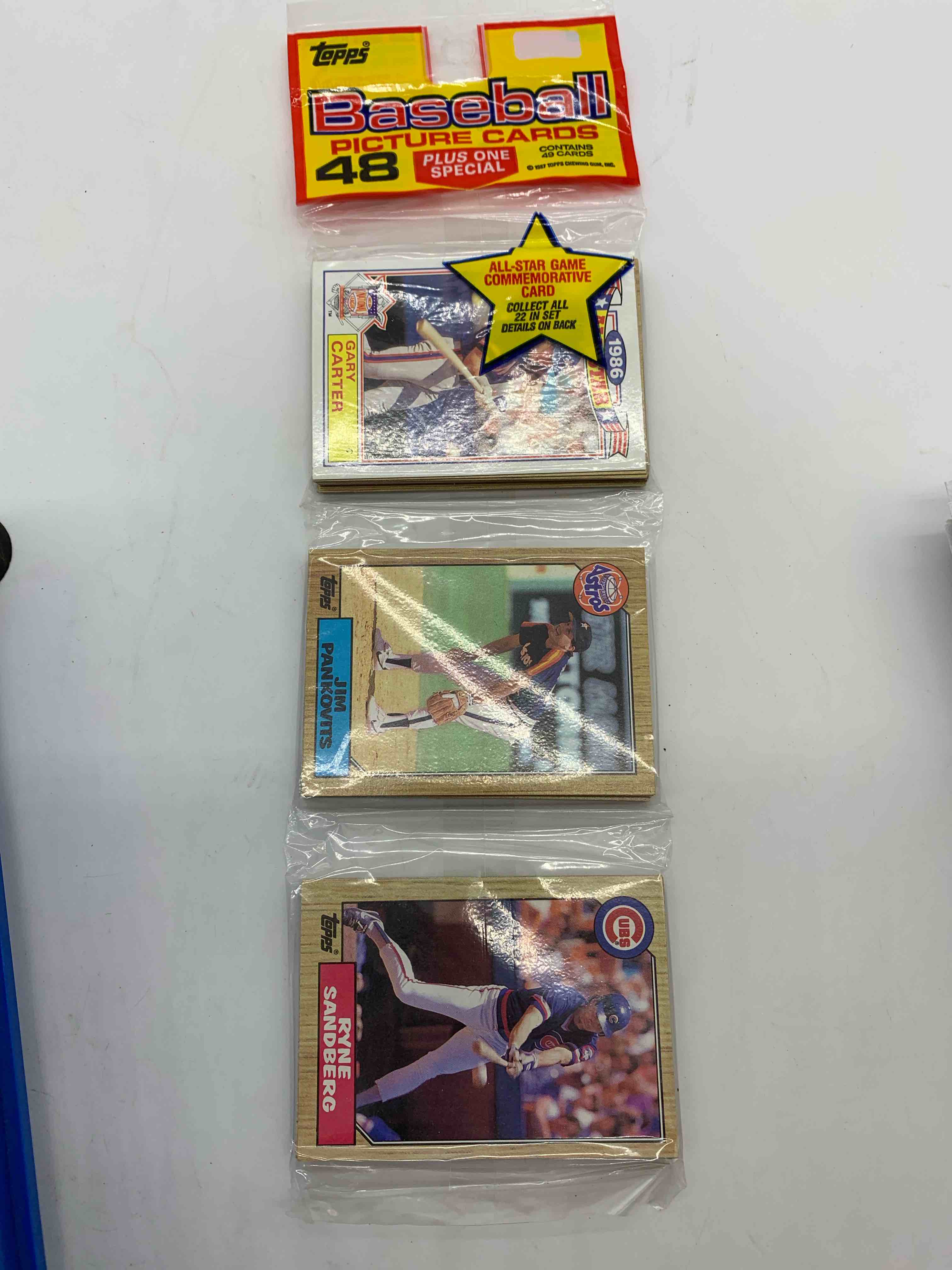 1987 Topps unopened rack pack with #320 Barry Bonds RC showing on back