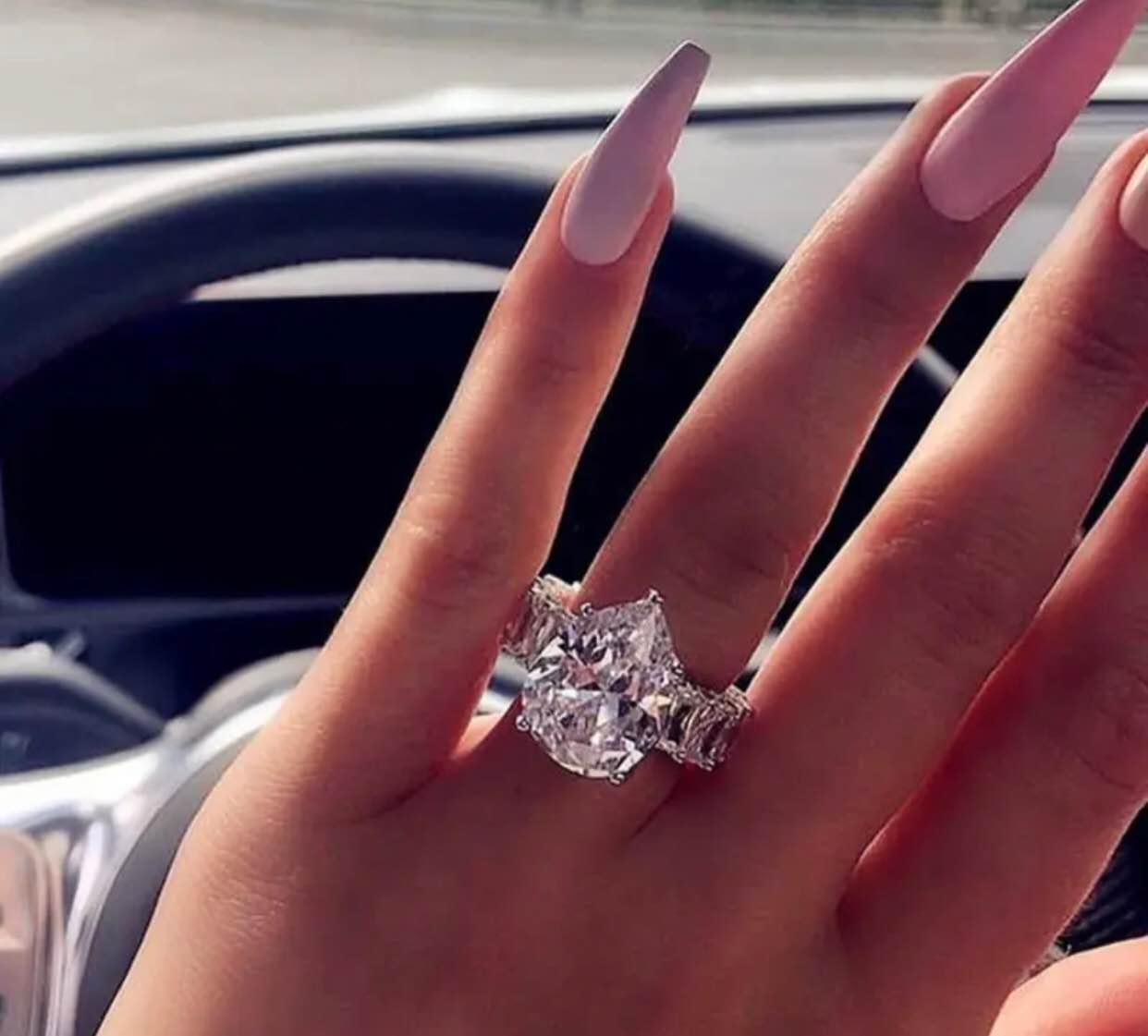 Beautiful 925 Silver Sapphire Ring Sz 7